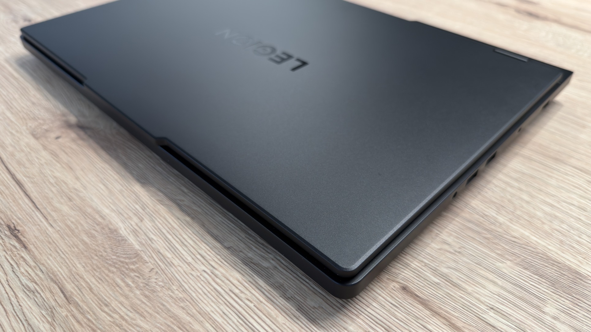 196 - Lenovo Legion Pro 5 (16IAX10) - Intel Core U7 255HX, RTX 5070 ...