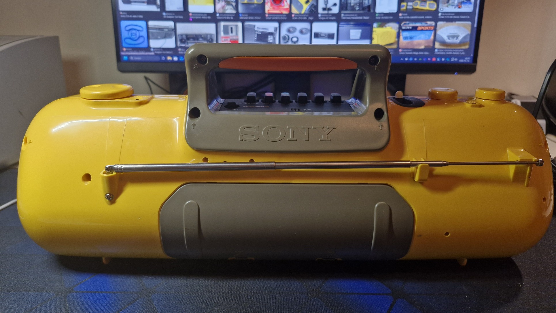 Sony CFS-904 Sports hordozható rádiósmagnó (boombox) - HardverApró