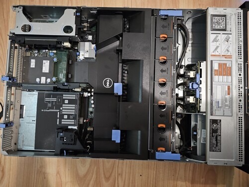 Dell PowerEdge R720 (8SFF) - HardverApró