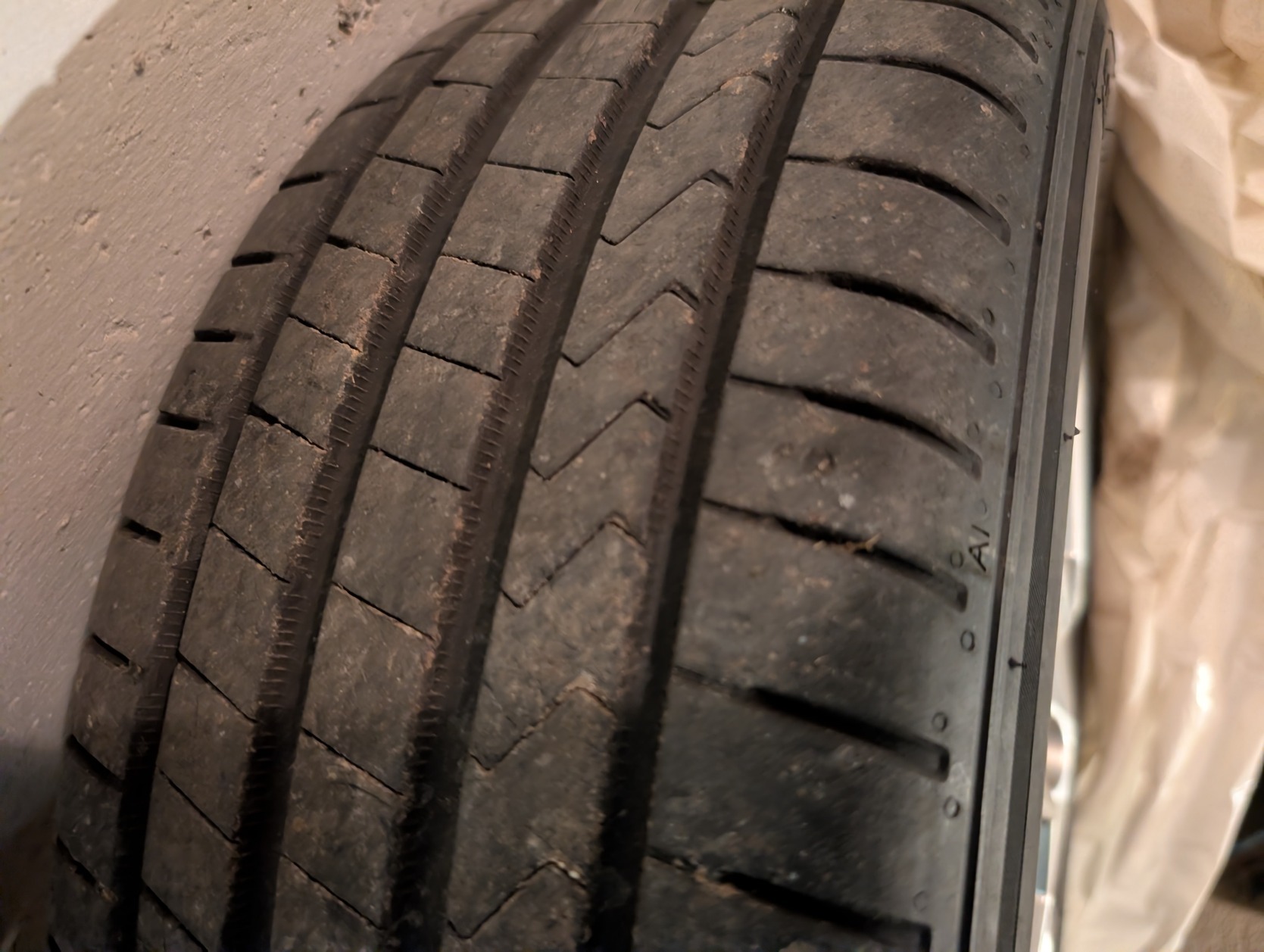 Skoda Octavia llias 16" alufelni Hankook ventus prime 4 nyári gumival ...