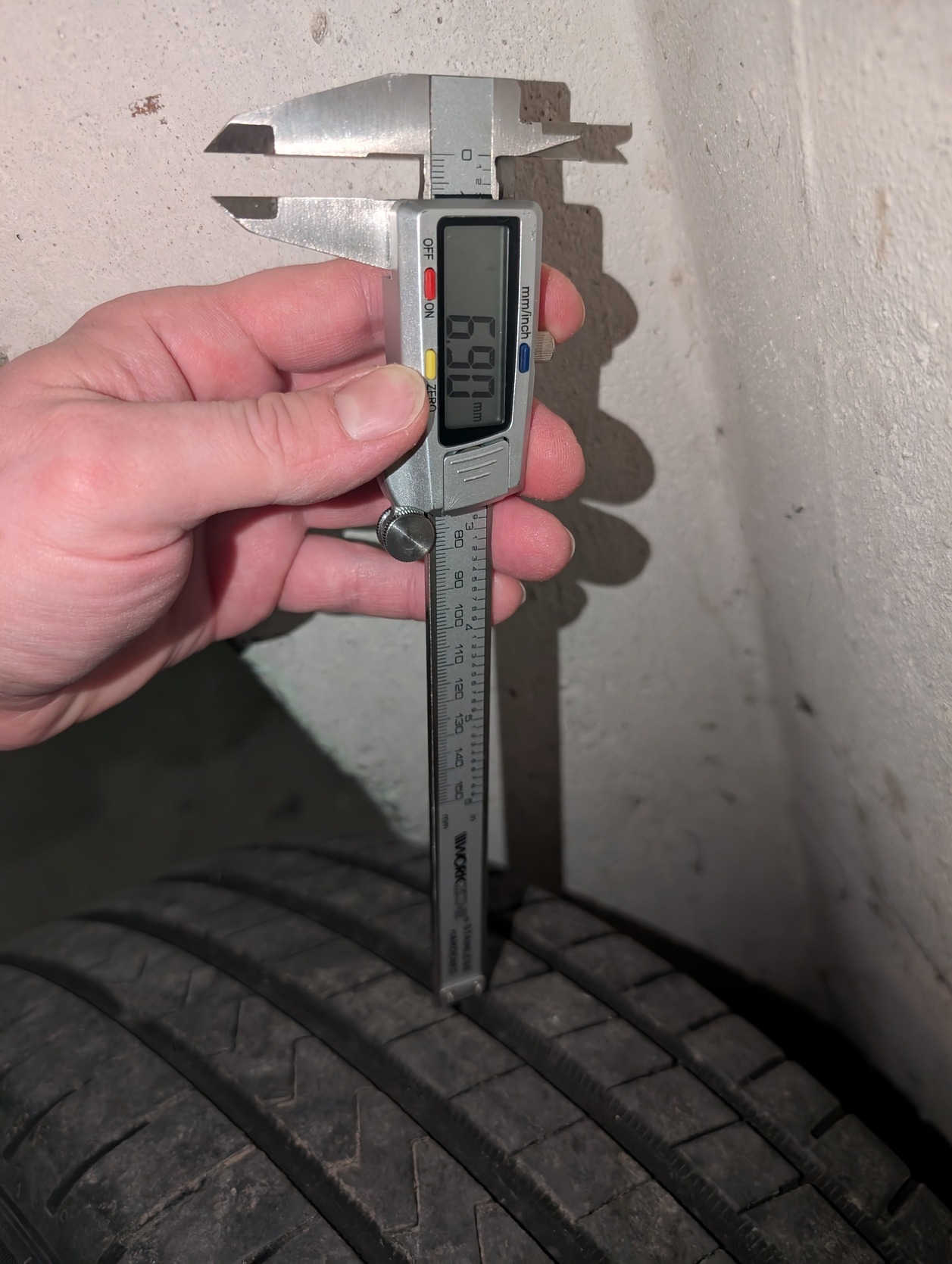 Skoda Octavia llias 16" alufelni Hankook ventus prime 4 nyári gumival ...