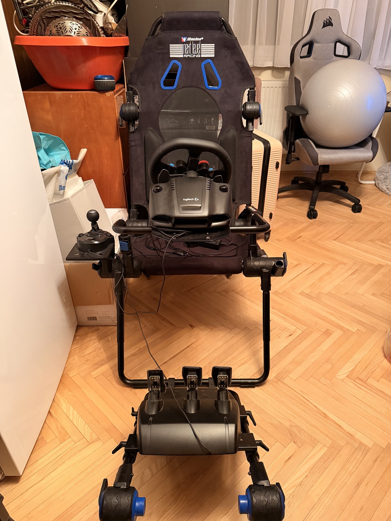 Logitech G27 szimulátor szett + iRacing F-GT Lite ülés komplett rig ...