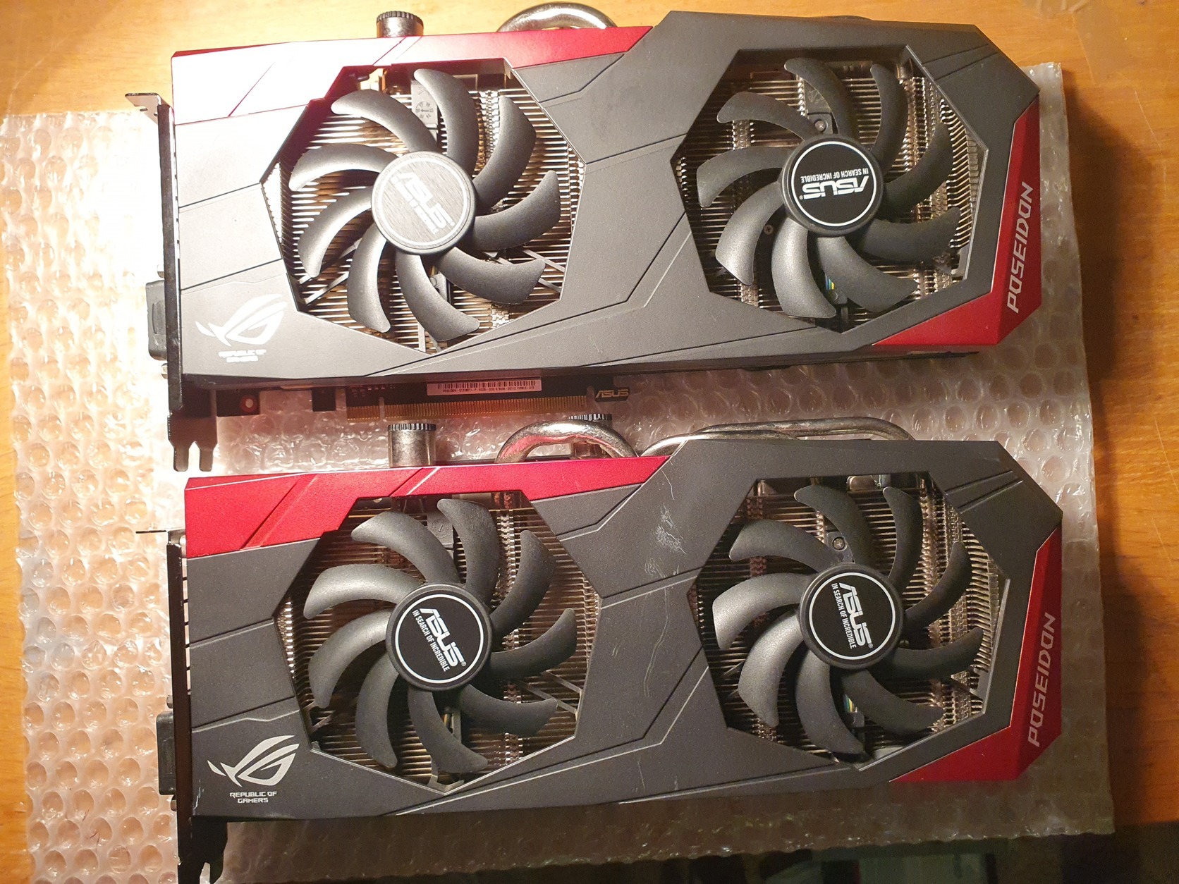 2db ASUS ROG POSEIDON GTX 980 Ti Platinum - HardverApró