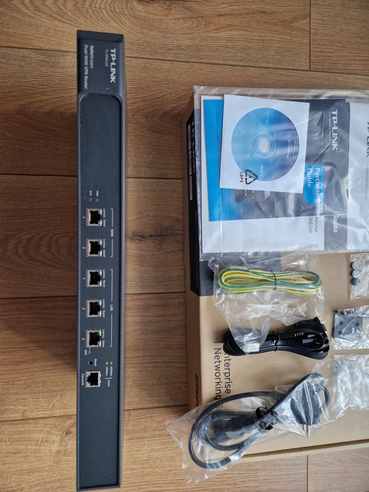 TP-Link TL-ER6120 SafeStream gigabites, dual WAN VPN router - HardverApró