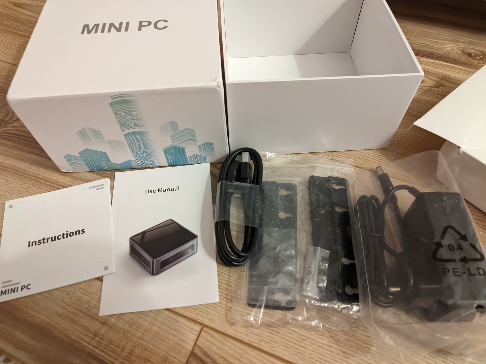 FIREBAT MN57 Mini PC, AMD Ryzen 7 5700U, 16GB DDR4, 512GB SSD, WiFi 6 ...