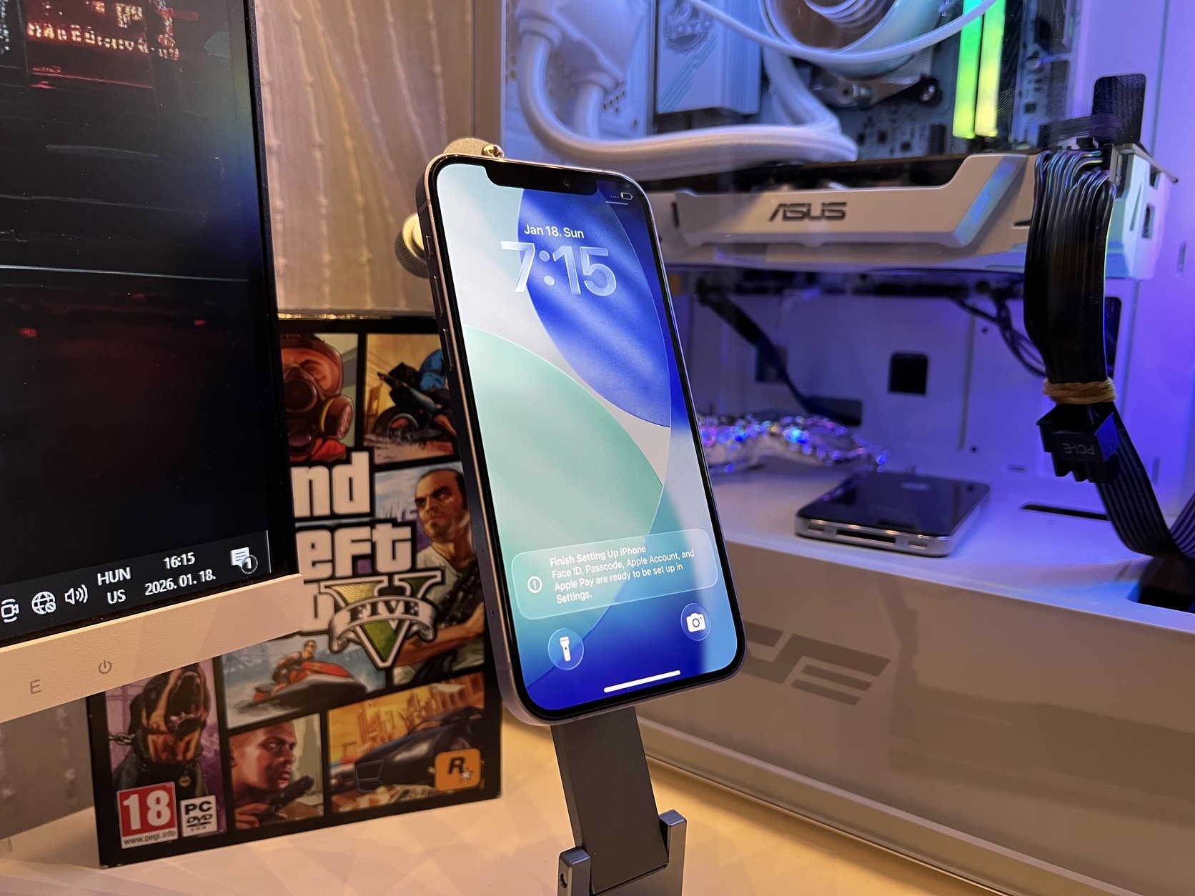 Apple iPhone 12 (100% akku, szép állapot + ajándékok) - HardverApró