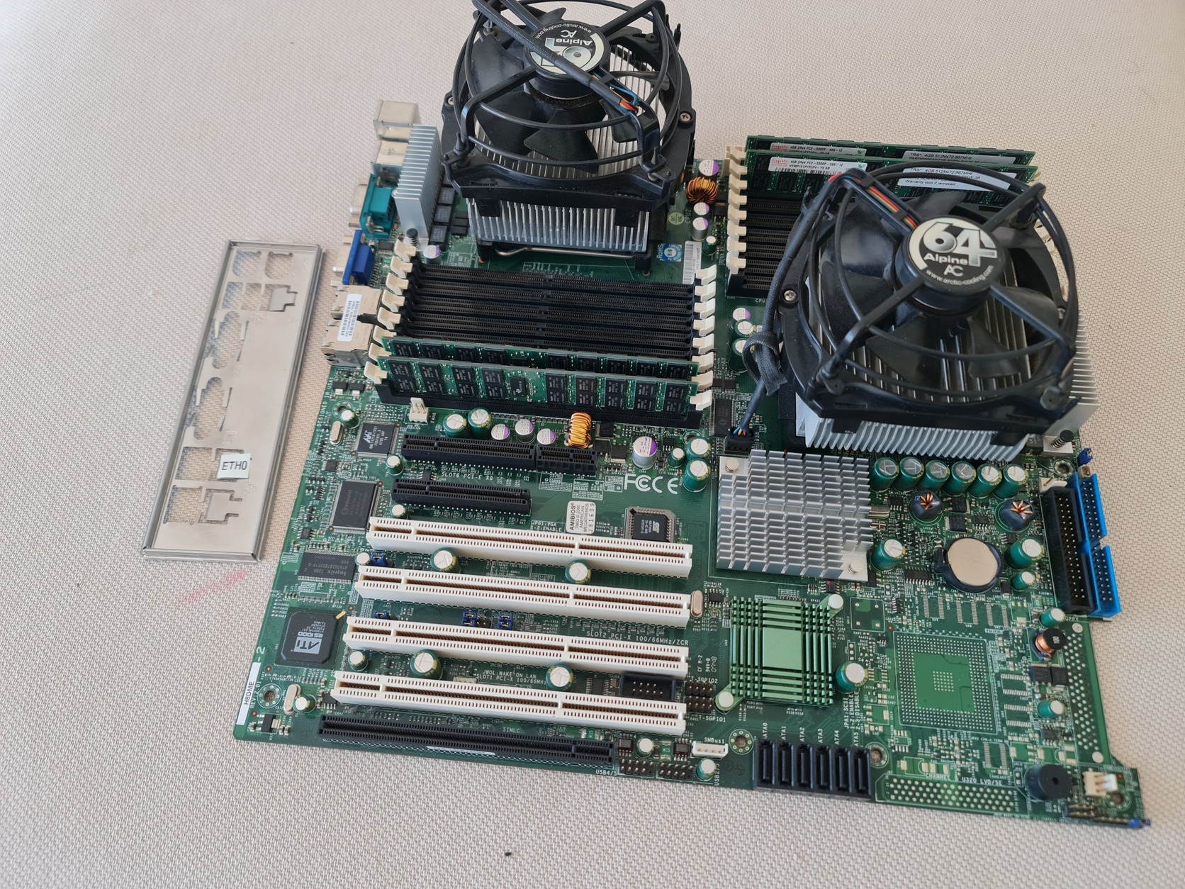Supermicro H8MDE retro dual Opteron félkonfiguráció - HardverApró