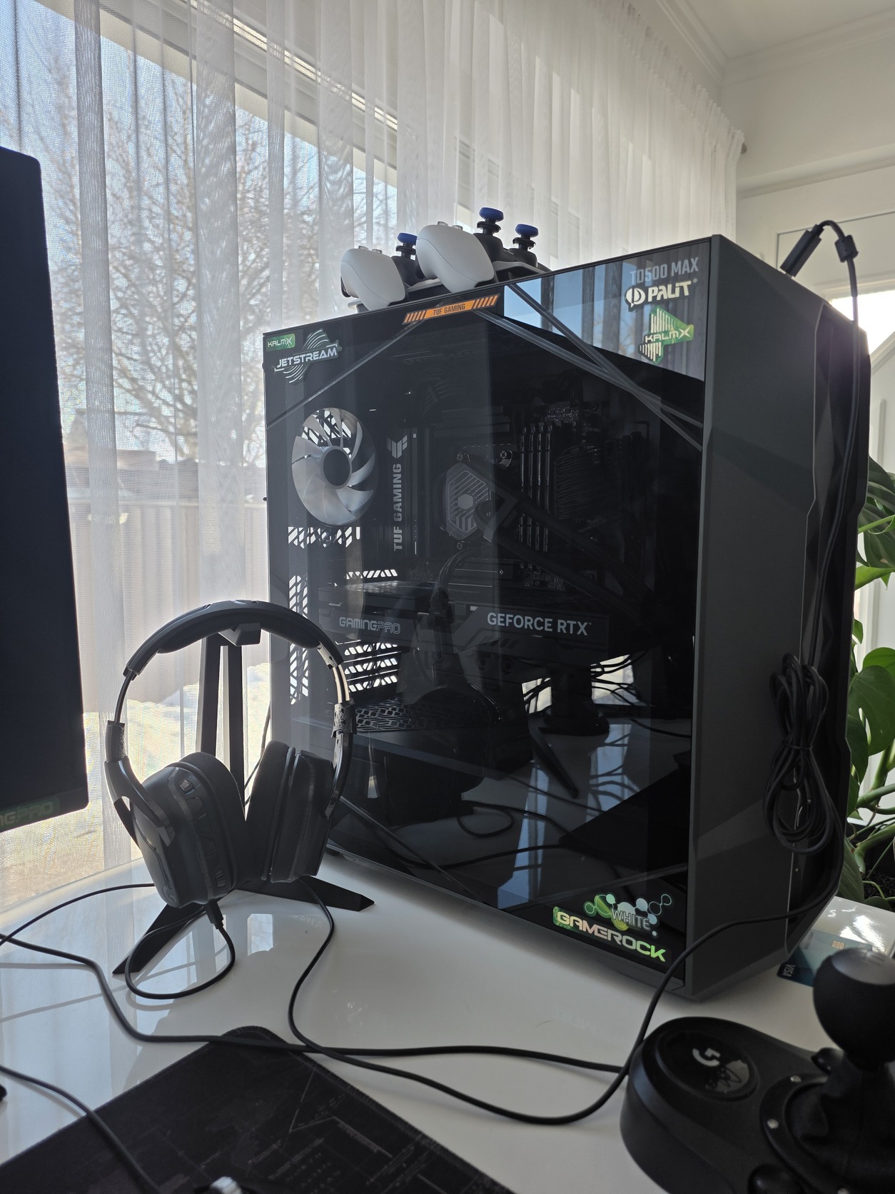 Ryzen 7 9800X3D / RTX 5070Ti 16gb / 4+1TB SSD / Asus B850M-Plus / 64gb ...