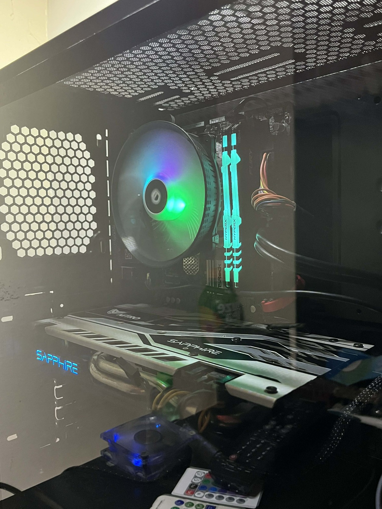 SAPPHIRE Radeon RX 580 NITRO+ 4GB GDDR5 256bit Kiváló állapotba ...