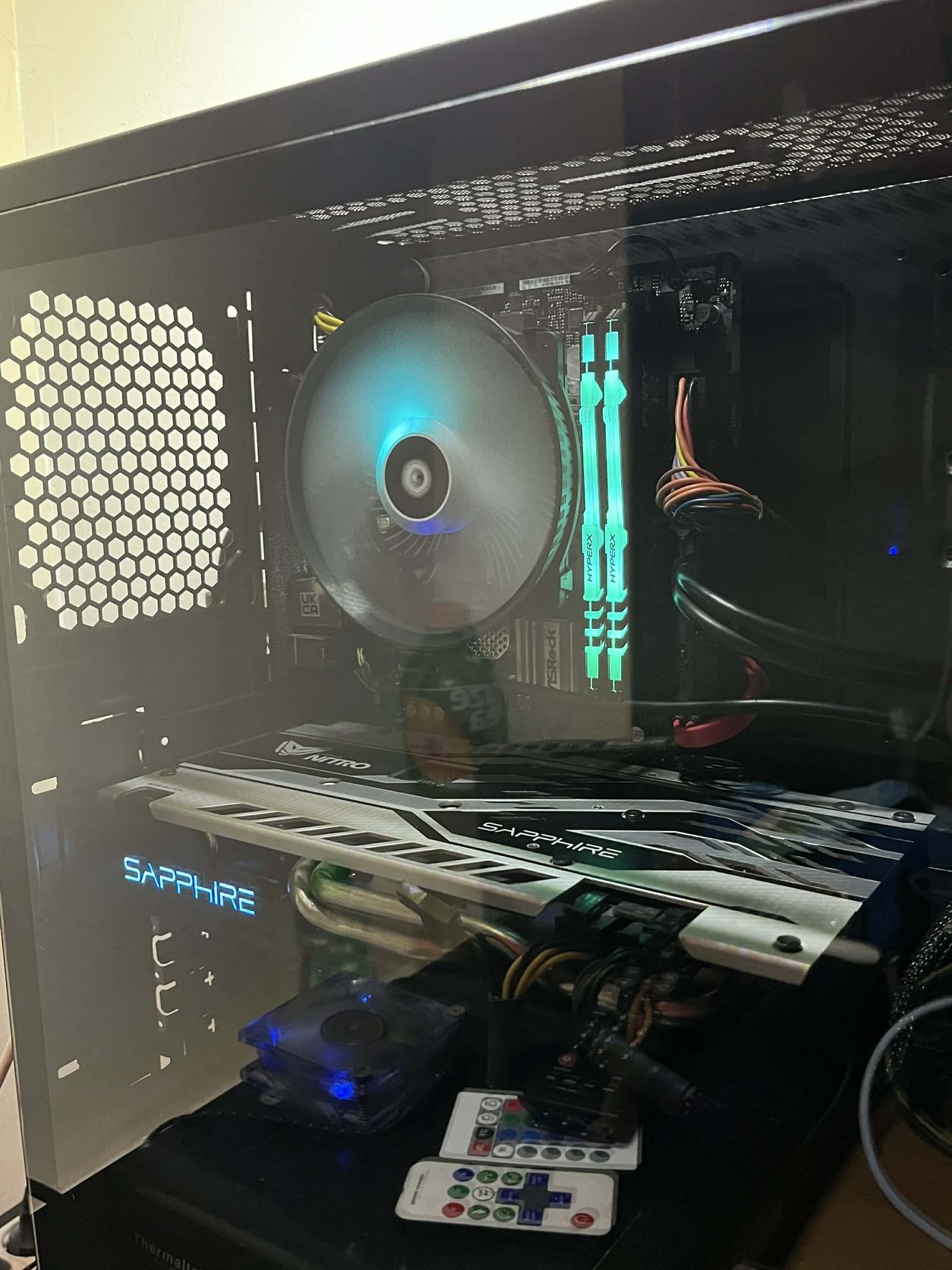 SAPPHIRE Radeon RX 580 NITRO+ 4GB GDDR5 256bit Kiváló állapotba ...