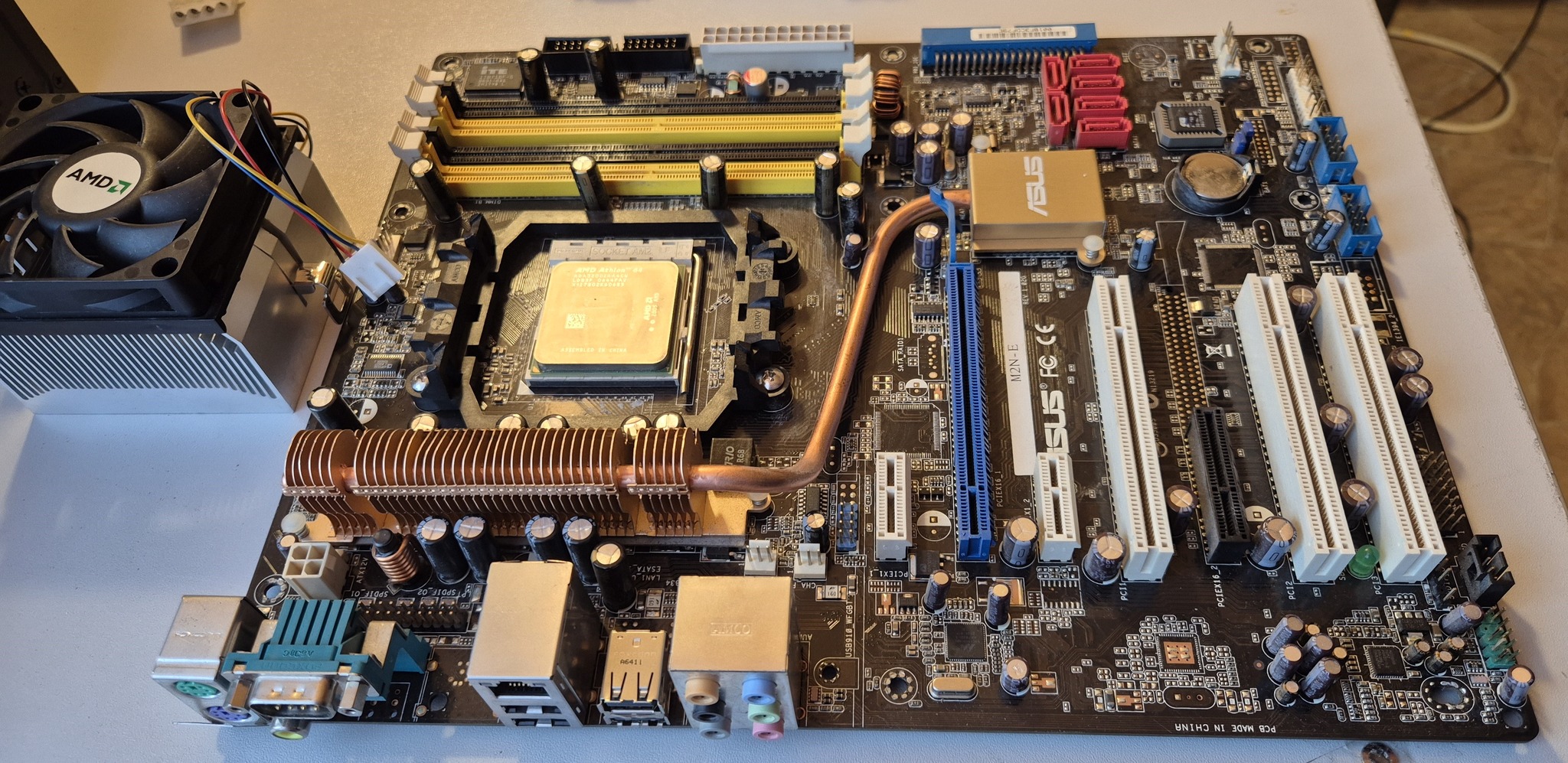 ASUS M2N-E és ASUS M2N-SLI DELUXE Alaplapok - HardverApró