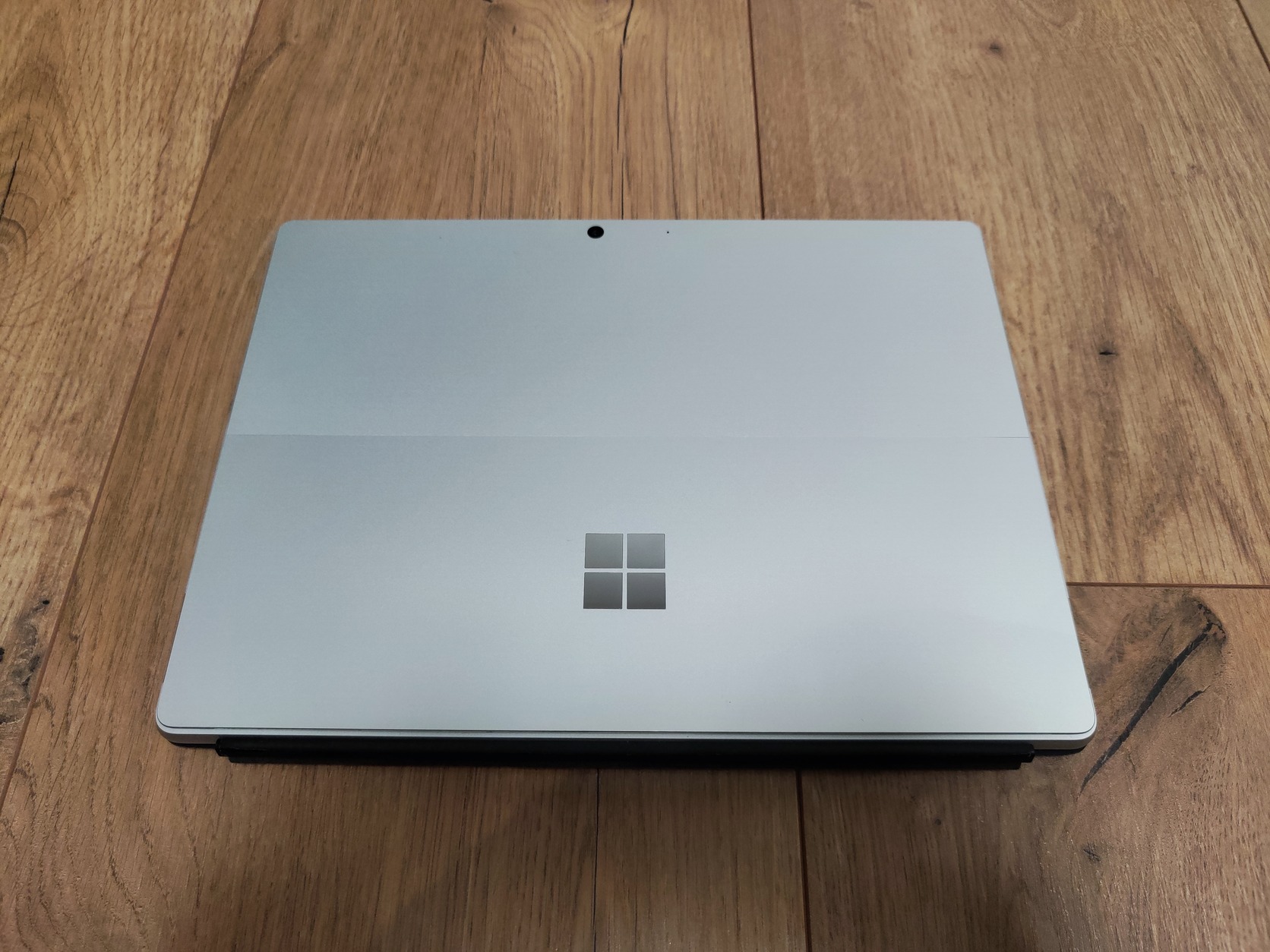 Eladó Microsoft Surface Pro 9 / i7 1255U / 16GB DDR RAM / 1TB // Pen ...
