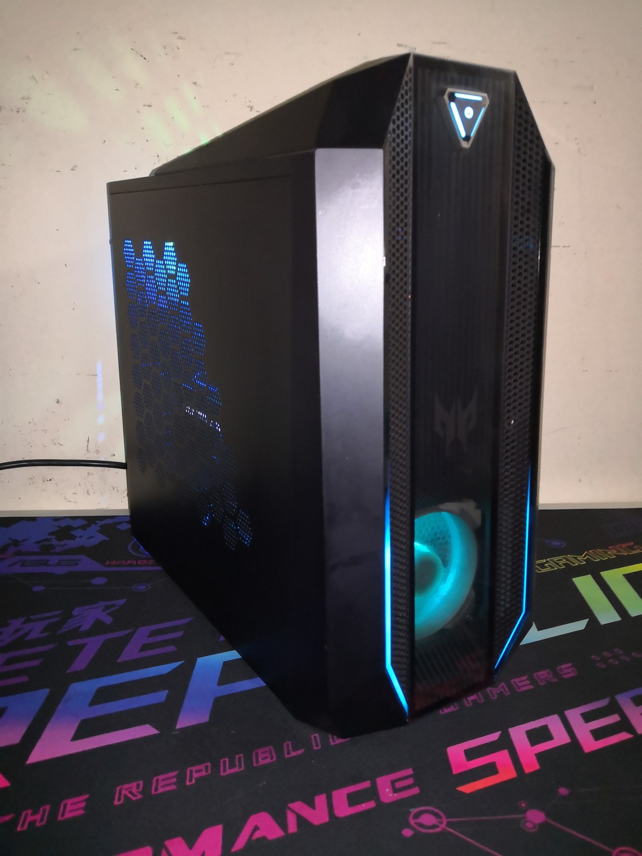 Acer Predator PC - H470, i5-10400F, 16Gb, RTX 2060, 1,25Tb tárhely ...