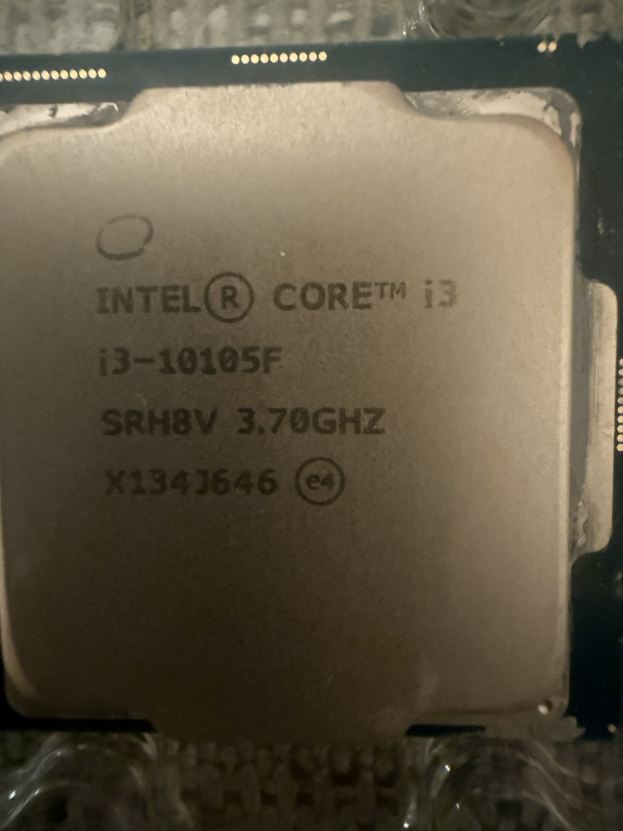 Intel i3 10th gen processzor 10105f tray - HardverApró