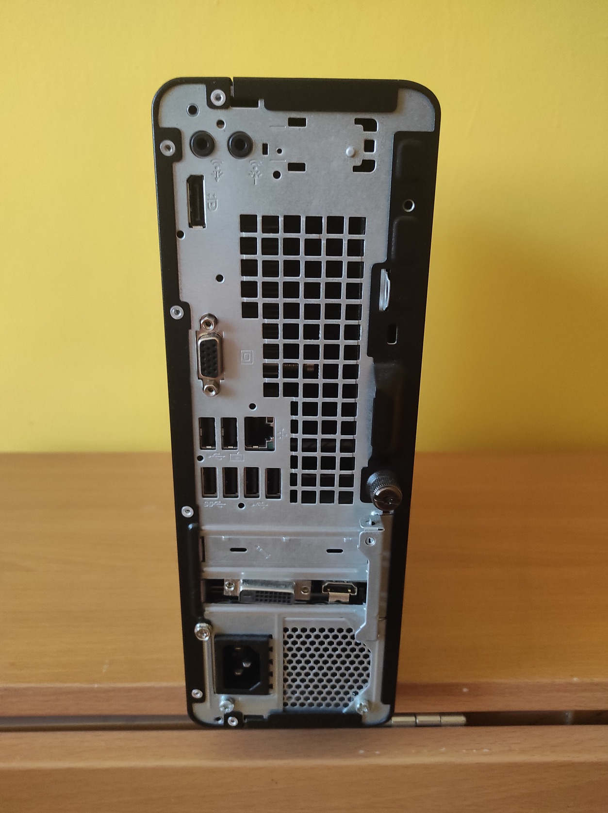 HP ProDesk 400 G4 SFF i5-7500, 16 GB DDR4, 256 GB SSD, GT 1030 GDDR5 ...