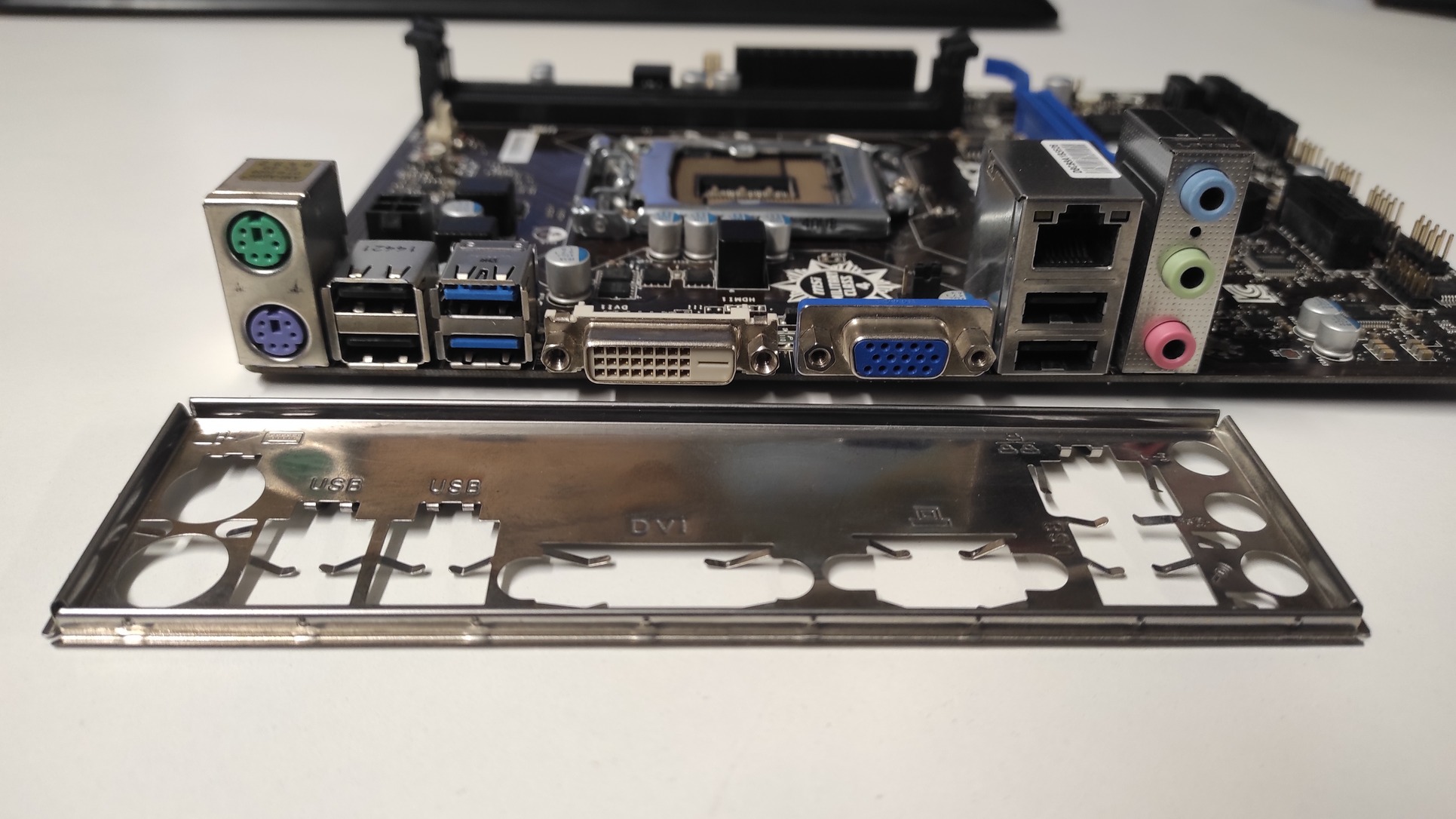 MSI H81M-P33 - 2x DDR3 DIMM - SATA III - USB 3.0 - LGA1150 - HardverApró