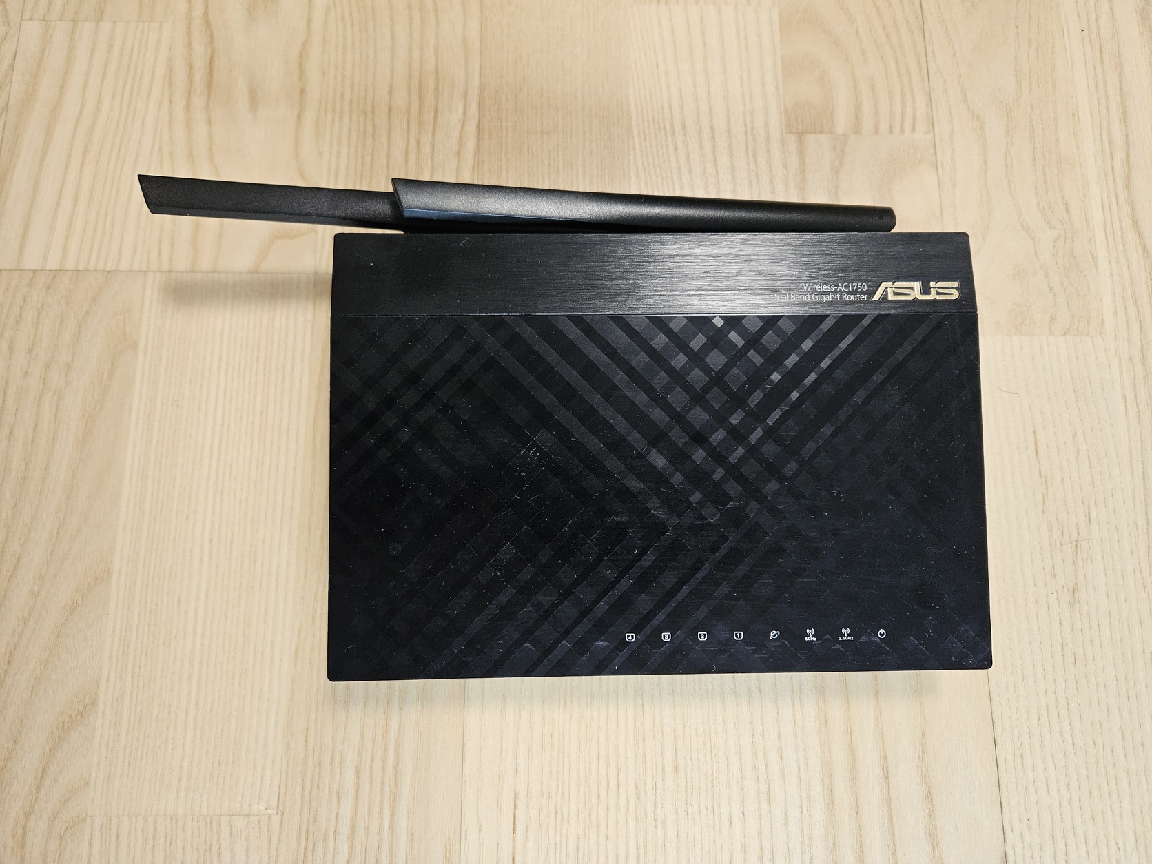 ASUS RT-AC66U B1 AC1750 Kétsávos Gigabit Router - HardverApró