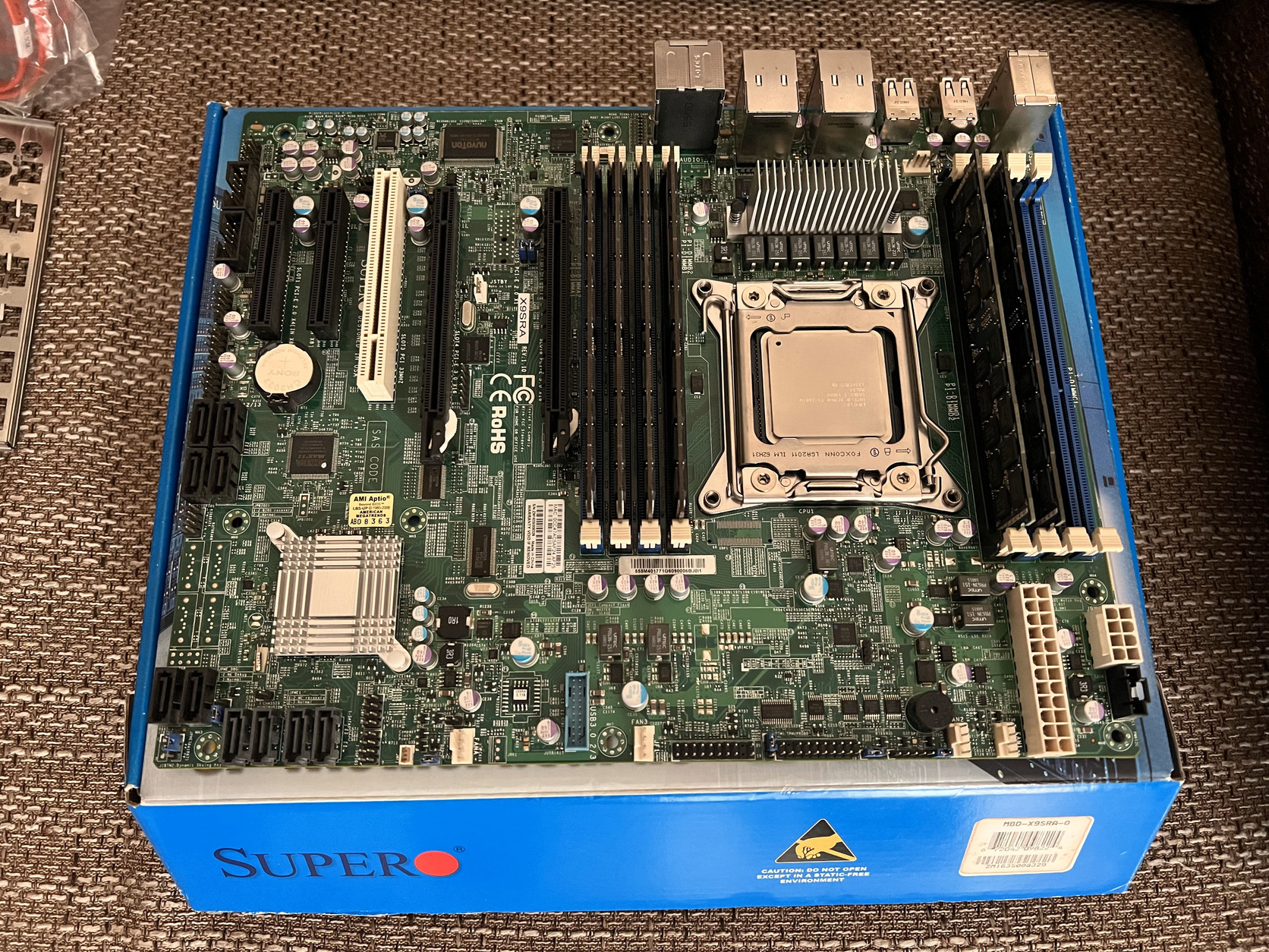 Supermicro X9SRA + Xeon E5-2687W 8 mag 3.1Ghz + 48GB Hynix DDR3 1600Mhz ...