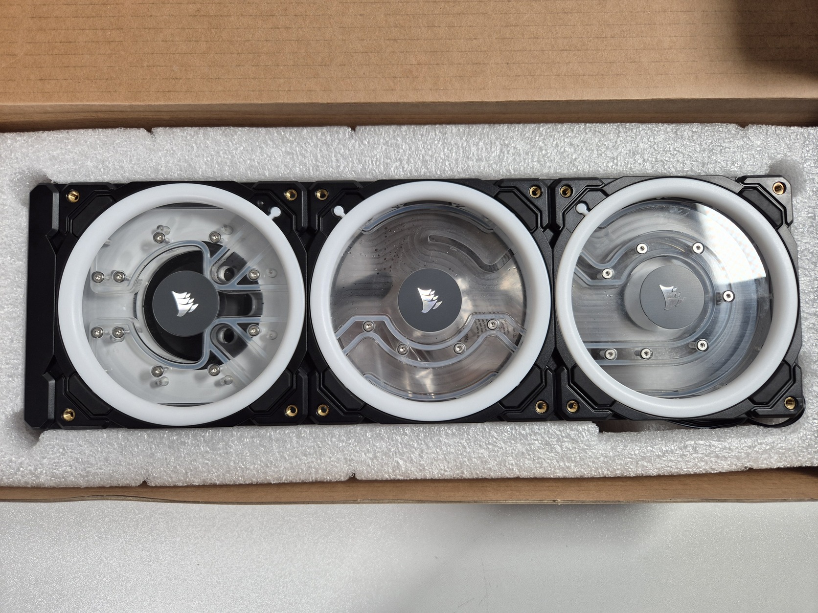 27% - Corsair Hydro X XD7 RGB black (CX-9040005-WW) - HardverApró