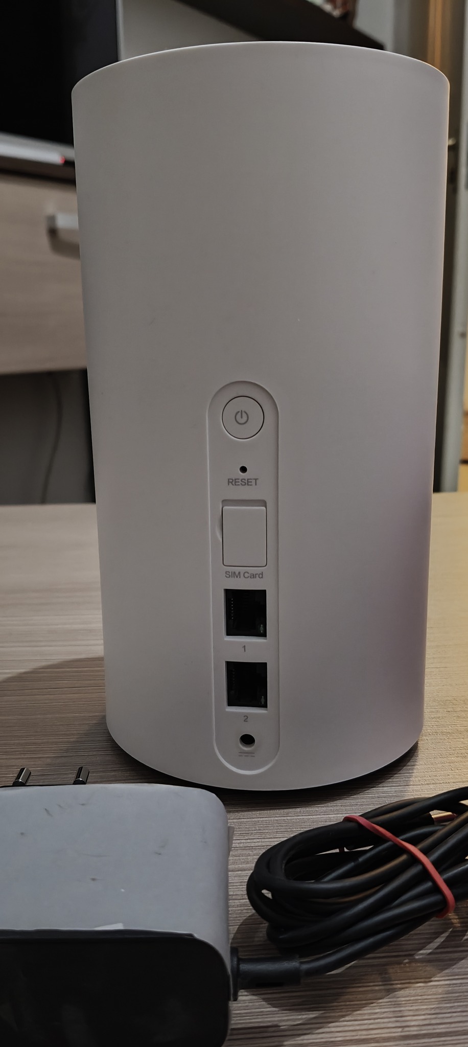 Magenta (Xiaomi) 5G CPE Pro WiFi 6 AX5400 Mesh Gigabit router - HardverApró