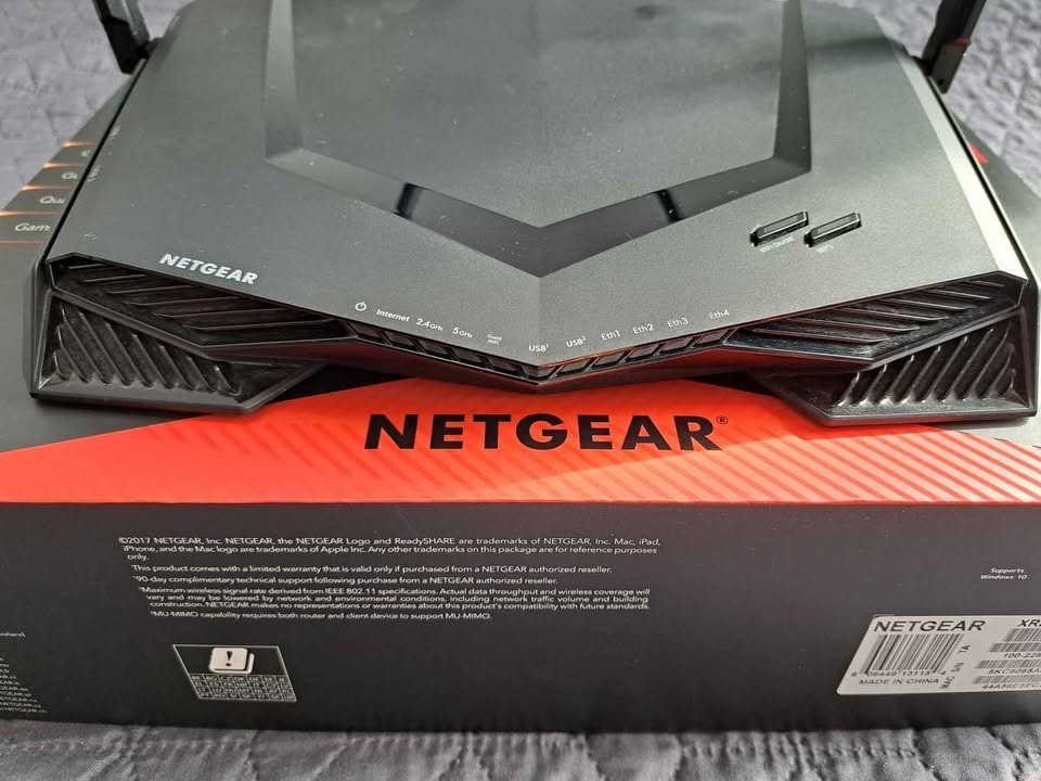 NETGEAR XR500 Nighthawk Pro Gaming Router DumaOS 3 - HardverApró