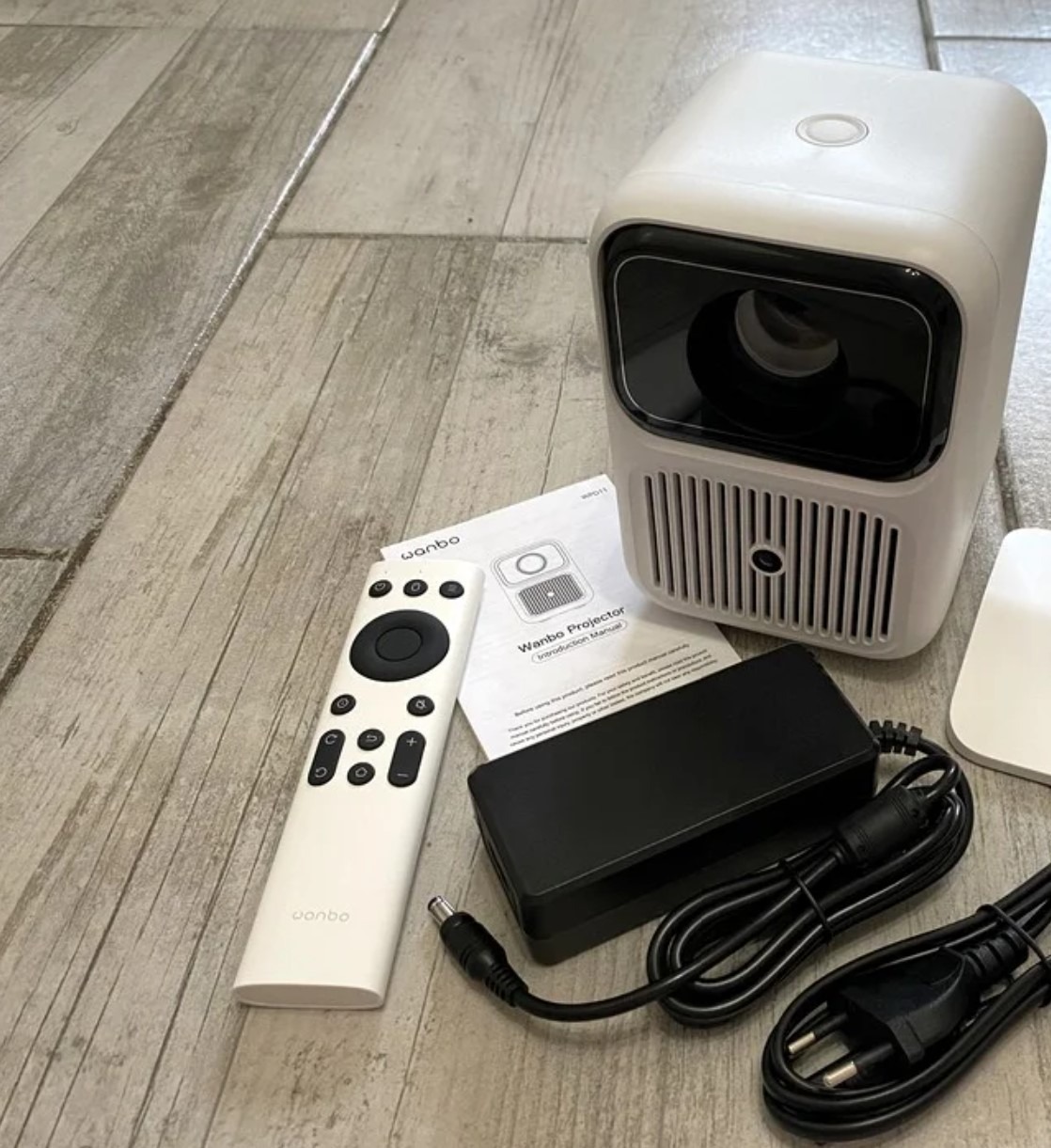 Új Wanbo Dali 1 HD (natív 720p) LED Android 9 projektor. Netflix ...