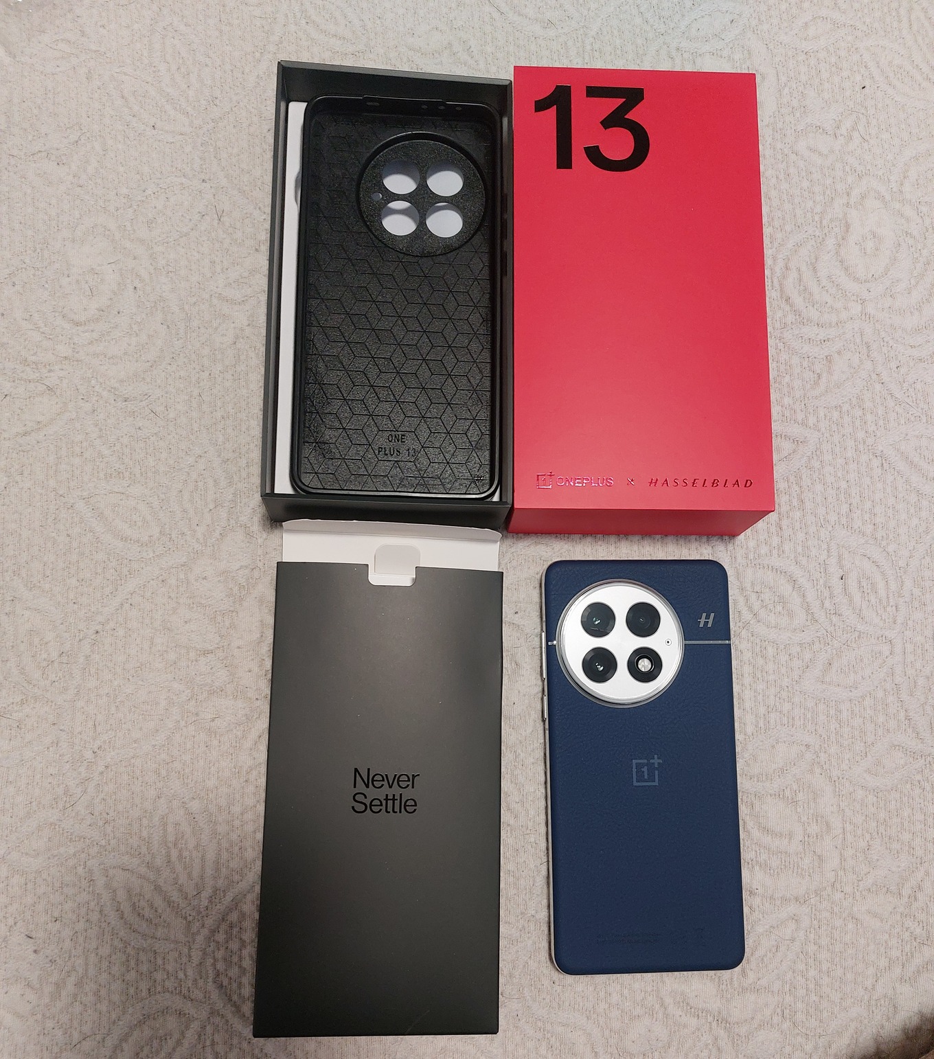 Oneplus 13 16/512GB blue leather szép állapotban - HardverApró