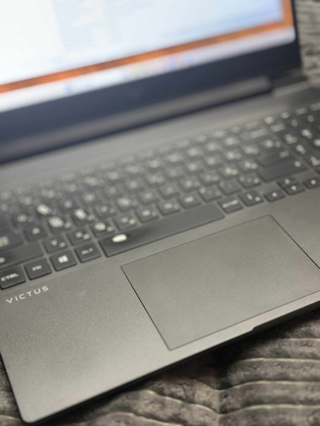 HP Victus // Ryzen 7 7840HS // 32GB RAM // 1TB SSD // RTX 4070 ...