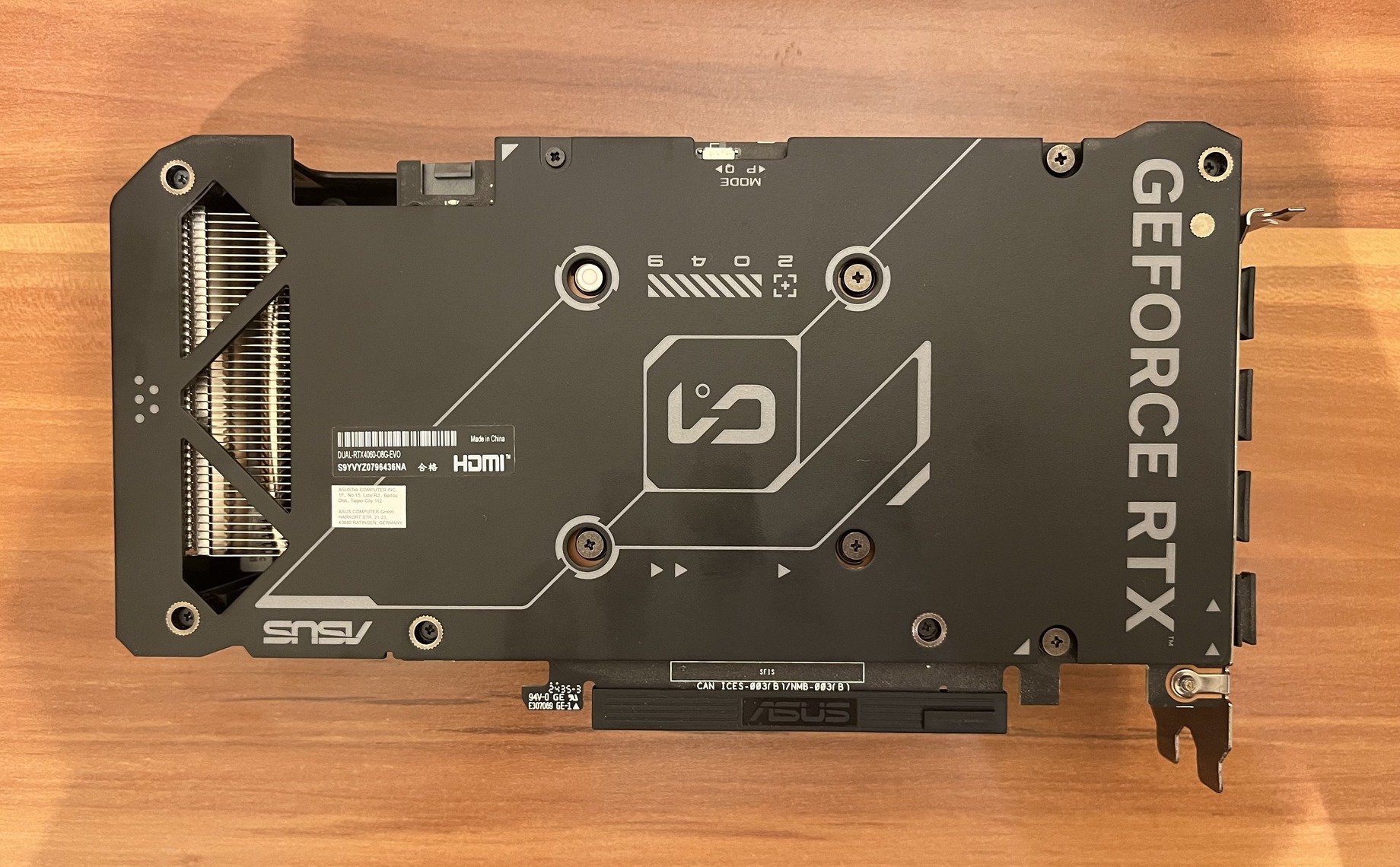 Asus Dual RTX 4060 8GB OC - Dobozában, még több, mint egy év magyar ...