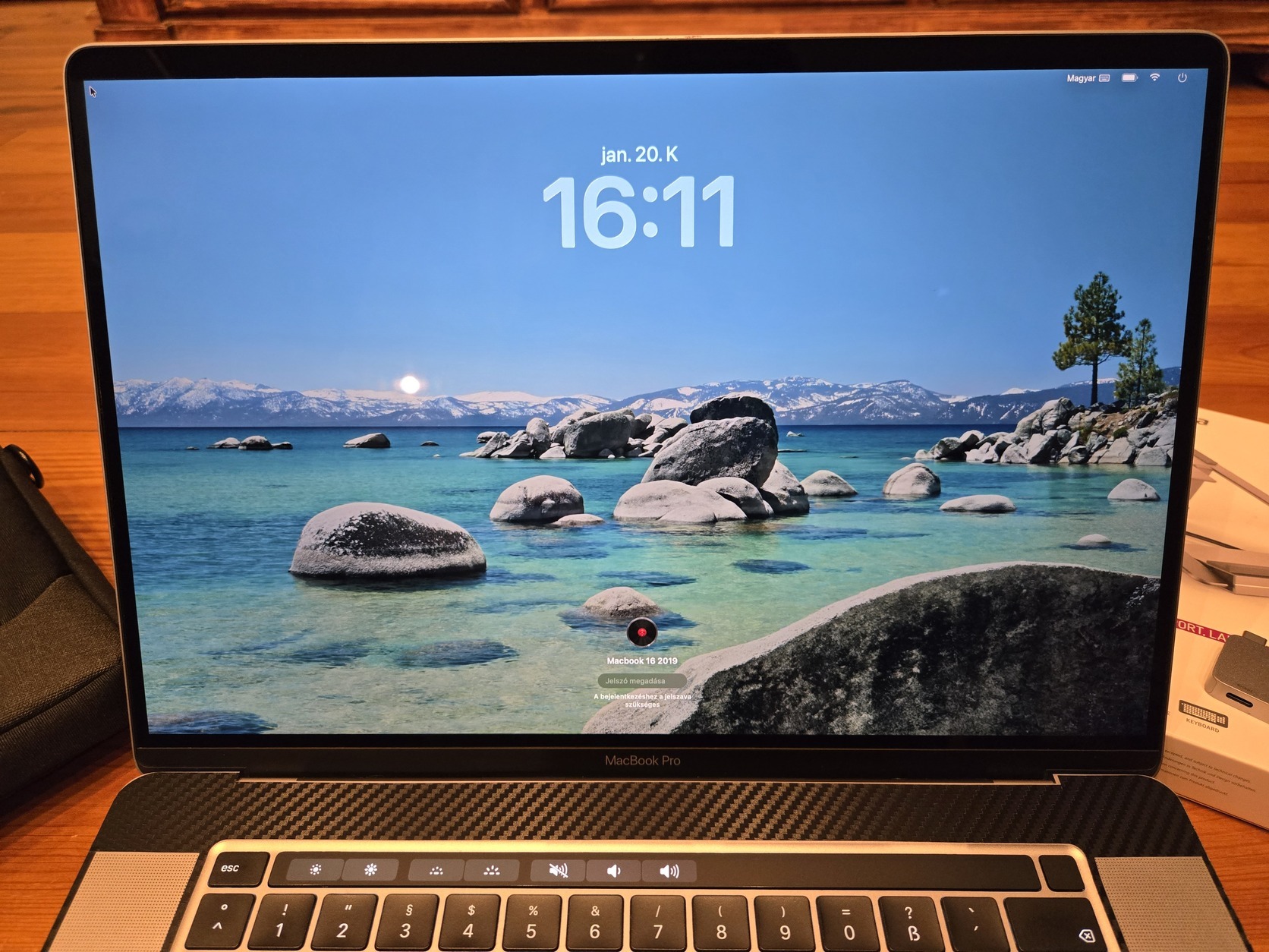 Eladó v. csere MacBook Pro 16" 2019 Touch Bar(i9,16GB RAM,1TB SSD,5500m ...