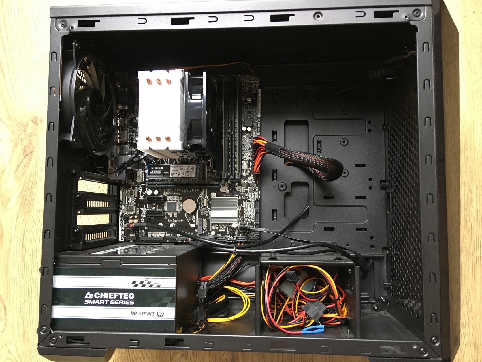 Asus Prime B250M-A + i5-7600 + 2x8GB RAM + 240GB Kingston nvme ssd ...