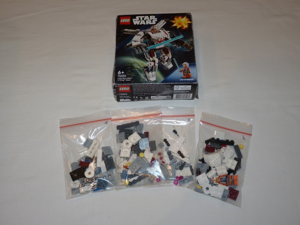 LEGO - Star Wars / Luke Skywalker X-Wing robotja (75390) - HardverApró