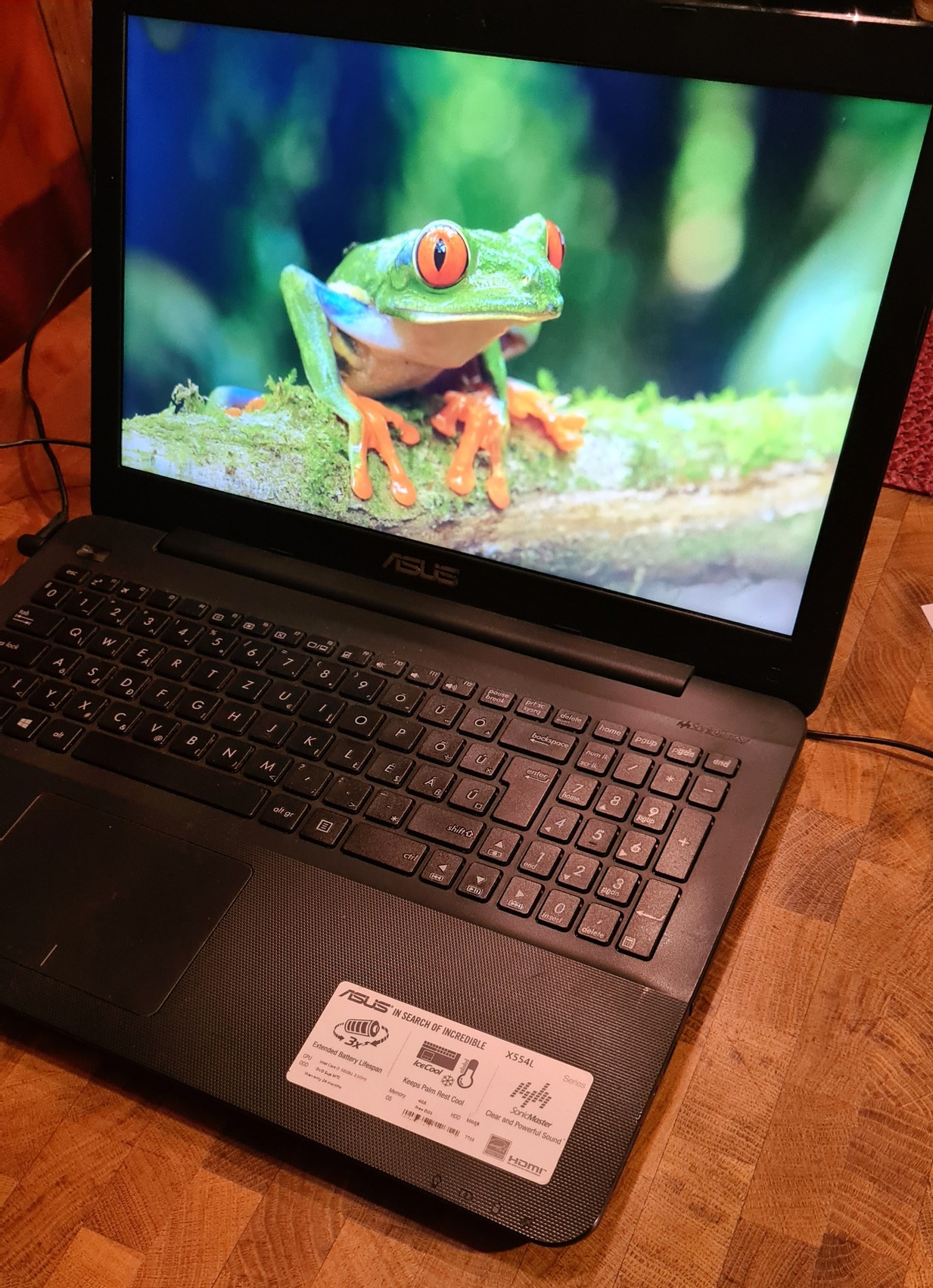 ASUS X554LJ-XO095D /I3 5010U + 12GB DDR3 + 120GB SSD + GEFORCE 920M ...