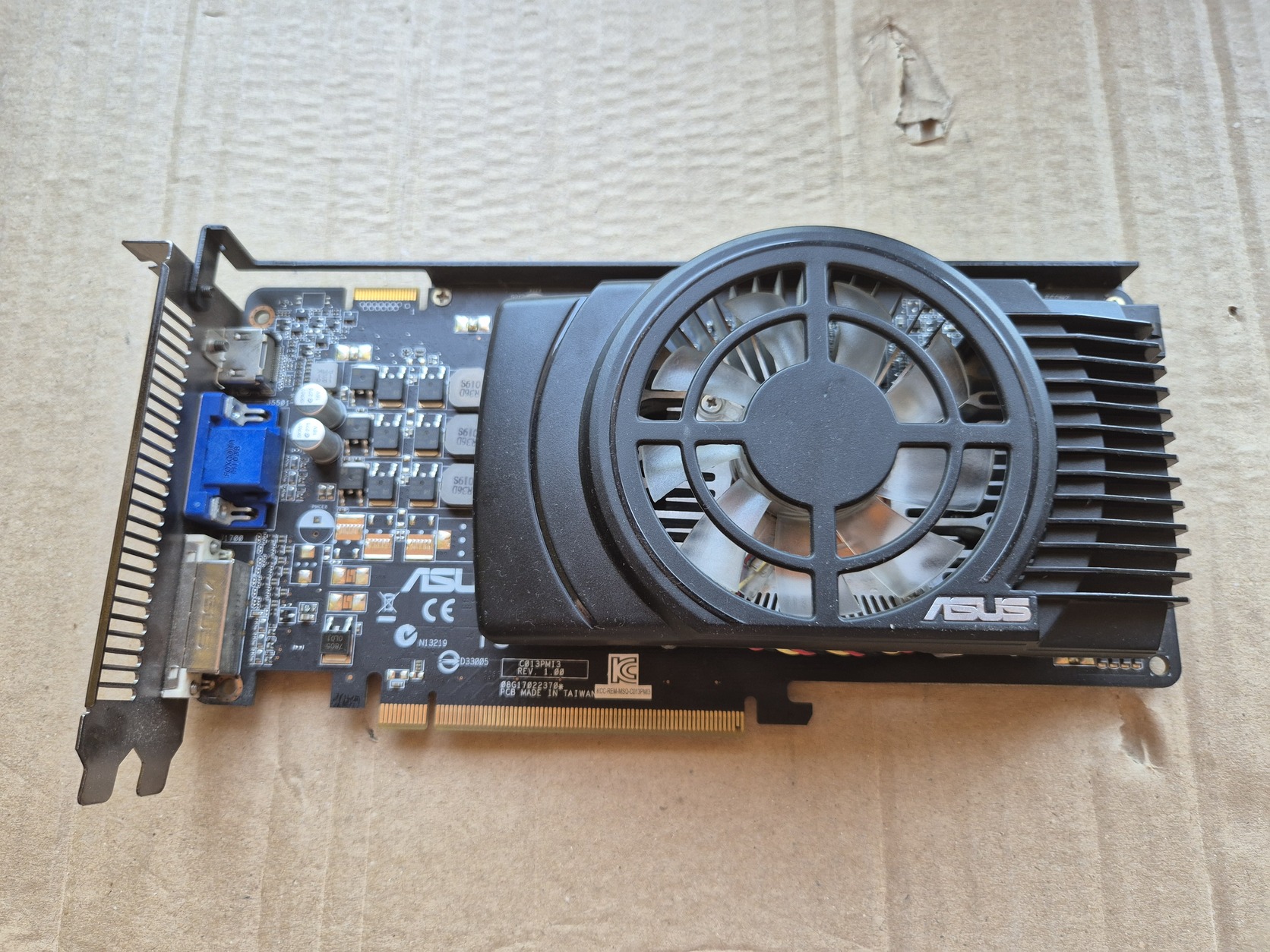 OLD "GAMER" 775 PC ASUS P5G41T-M / INTEL C2Q Q9300+ 4GB DDR3/ - HardverApró