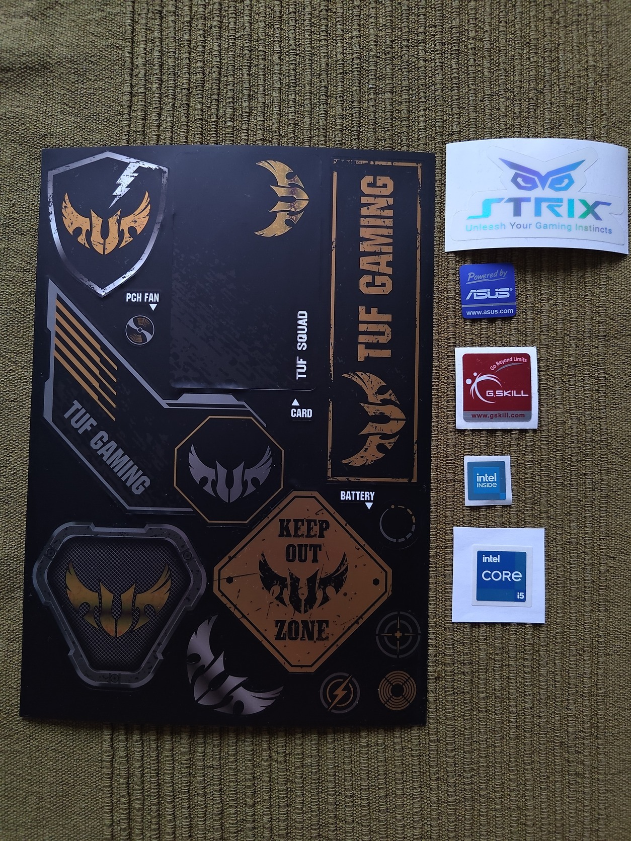 Hologramos ASUS Strix / Intel inside / Core i5 / G.Skill / ASUS TUF ...