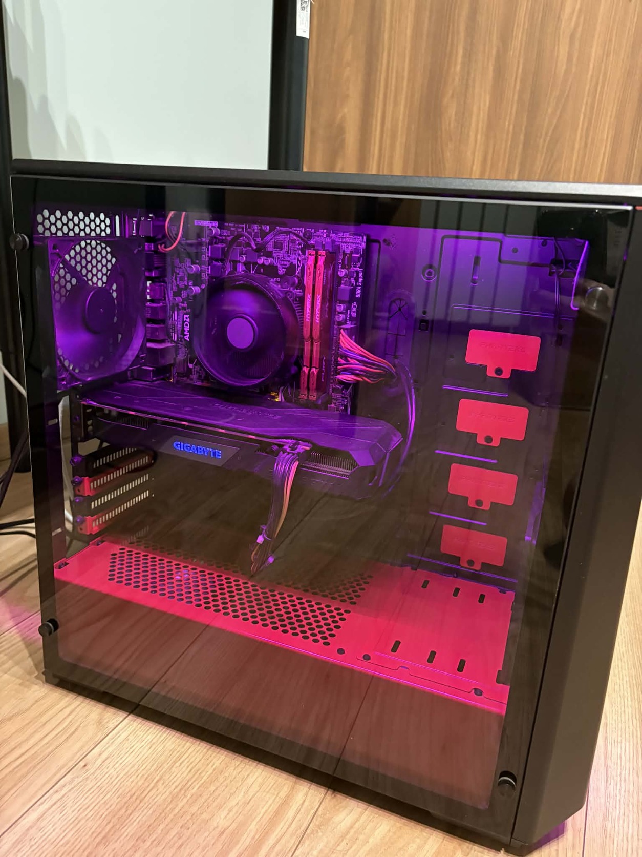 Ryzen 5 2600 + GTX 1660 16GB RAM 500GB NVMe + 1TB HDD Win10 Pro ...