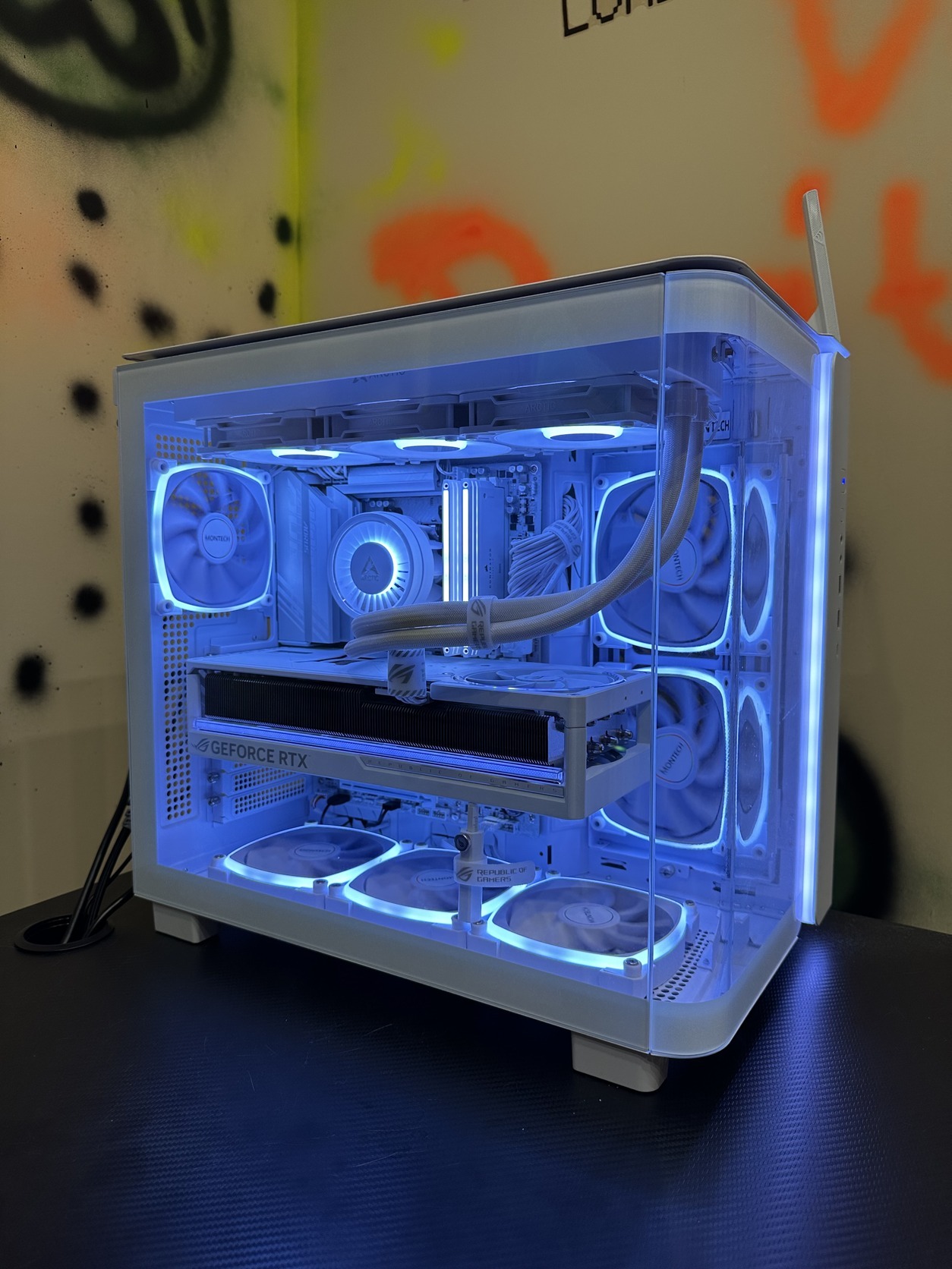 9800X3D+ROG RTX 5080 ASTRAL WHITE+DOMINATOR 96 GB 6400MHZ - HardverApró