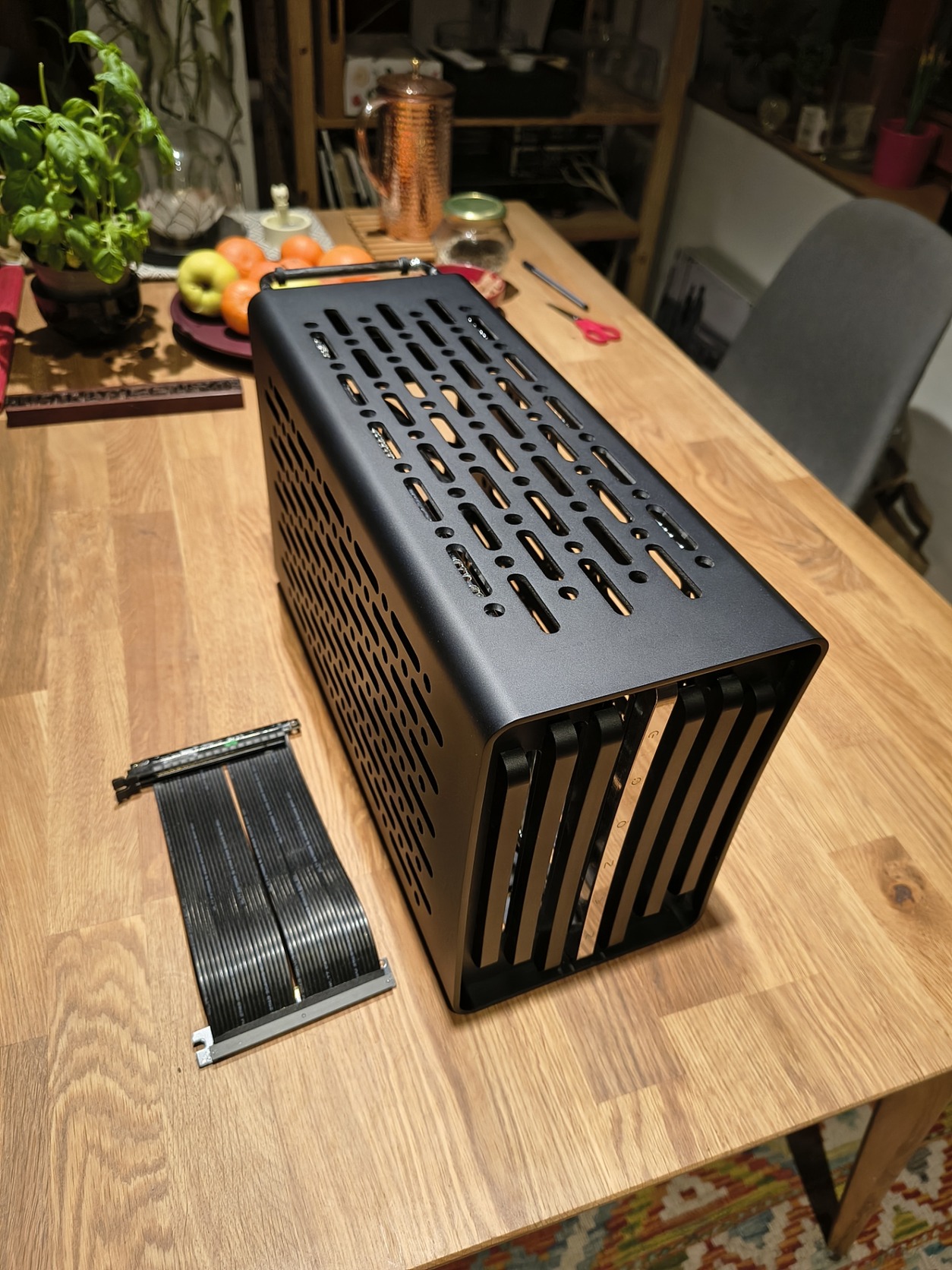 Thor Zone / Nanoq R / ITX számítógépház - HardverApró