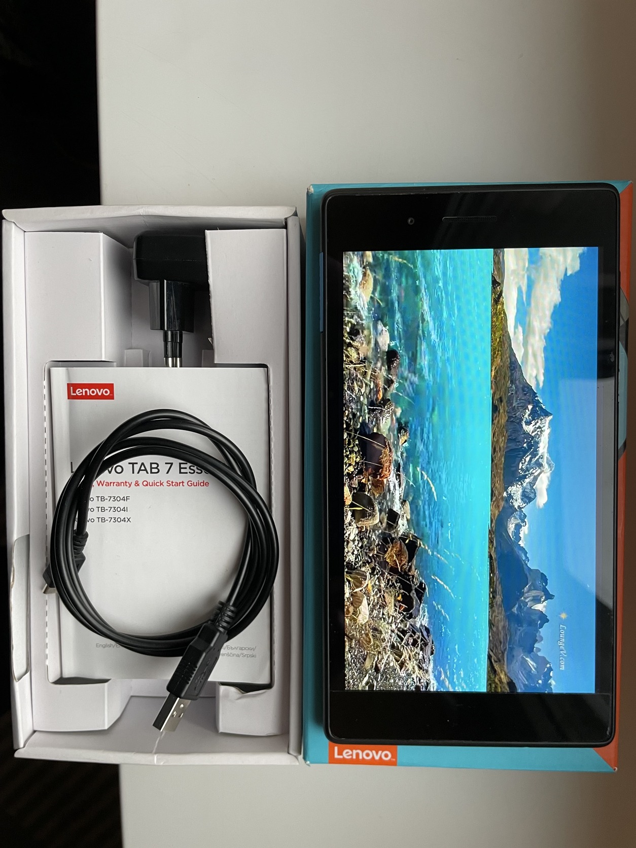 Lenovo Tab 7 Essential (TB-7304F) - 7.0" HD, Quad-Core, 1GB, 8GB, WiFi ...