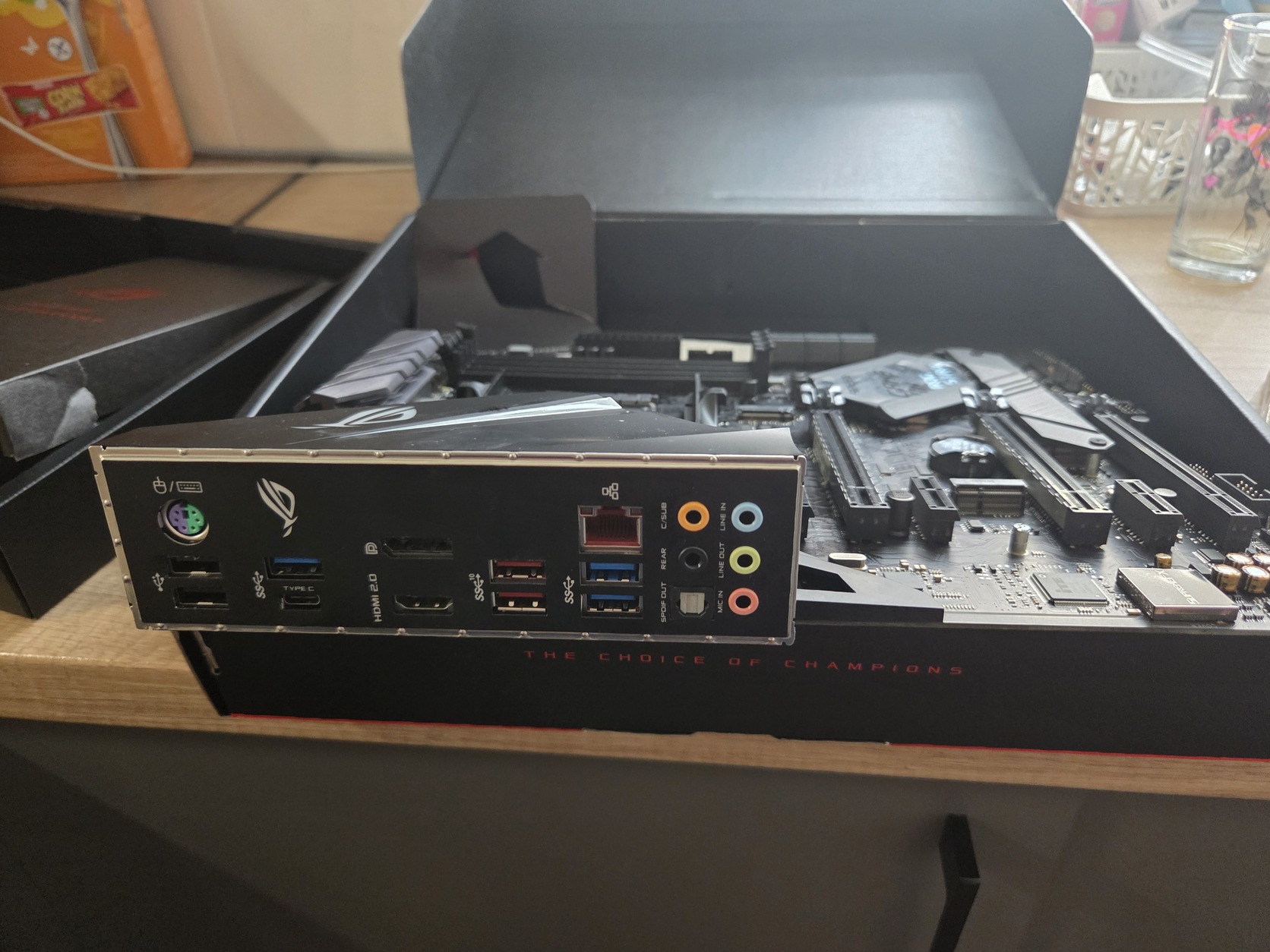 Asus Rog Strix b450-E - HardverApró