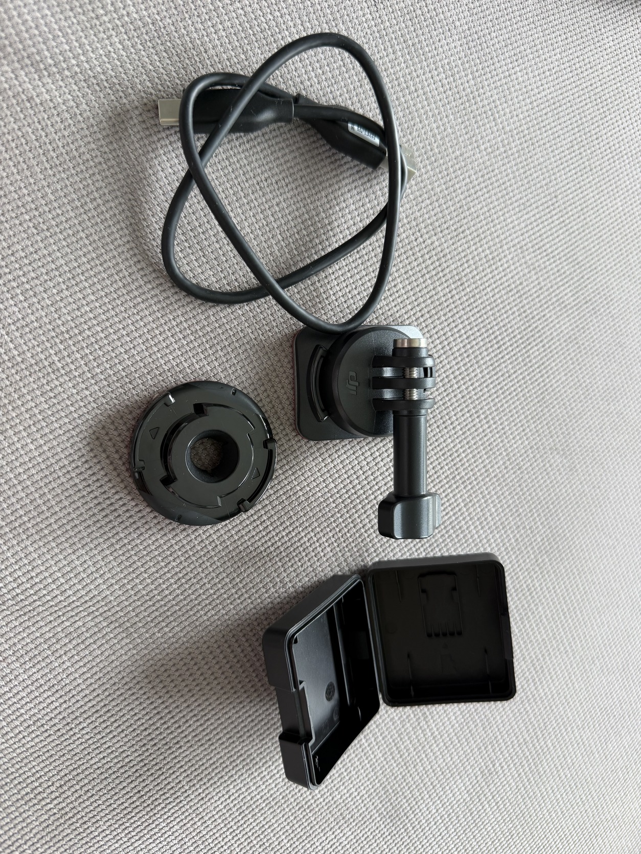 DJI Osmo Action extra tartozékokkal - HardverApró
