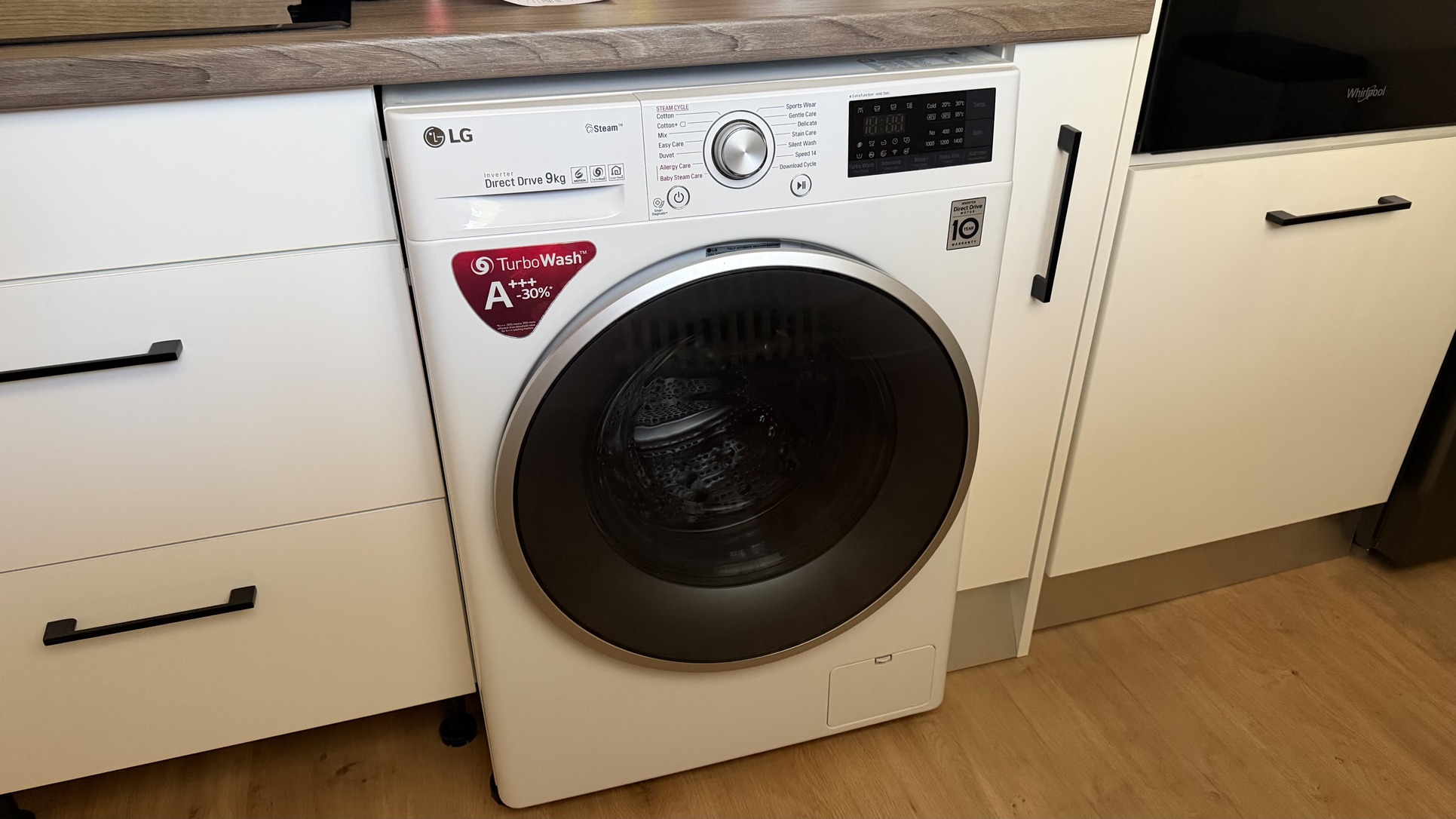 LG F4J7VY1W mosógép (9 kg, WiFi, Direct Drive, Allergy Care, Turbo Wash ...