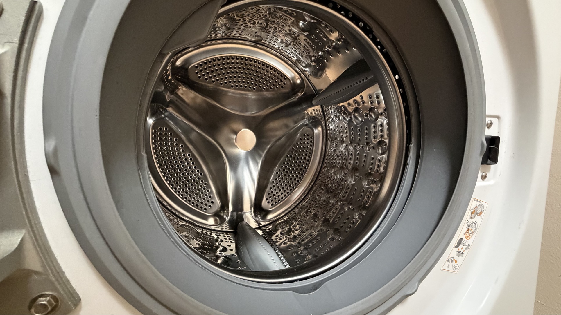 LG F4J7VY1W mosógép (9 kg, WiFi, Direct Drive, Allergy Care, Turbo Wash ...