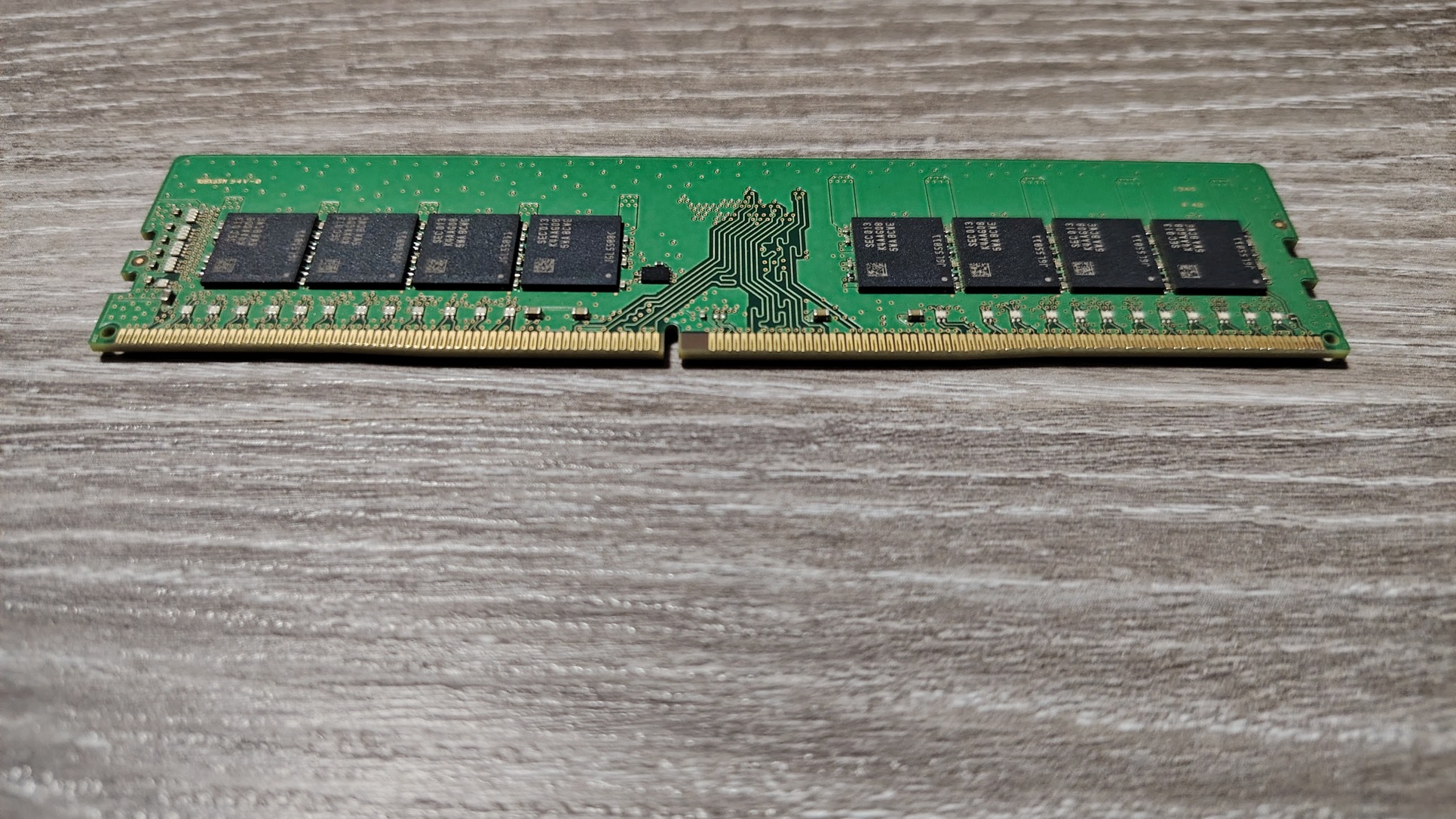Samsung 32GB DDR4 3200MHz RAM (M378A4G43AB2-CWE) - HardverApró