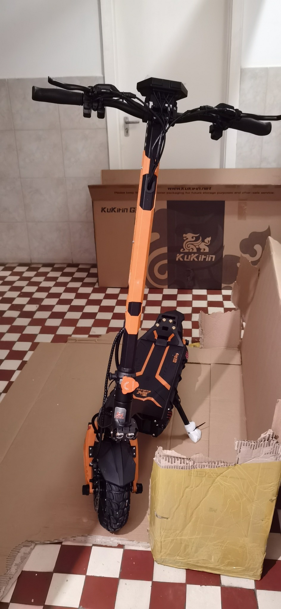 Kugoo ( Kukirin ) G3 Pro / szinte új ! 108km benne / hibamentes patika ...