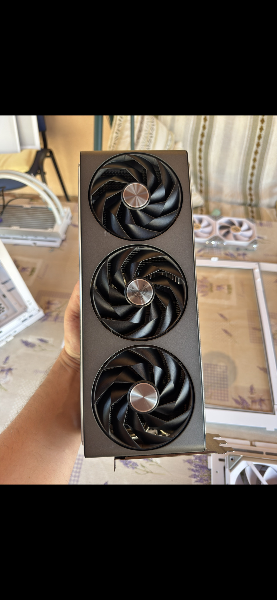 SAPPHIRE AMD Radeon RX 7900 XT NITRO+ 20GB GDDR6 - HardverApró