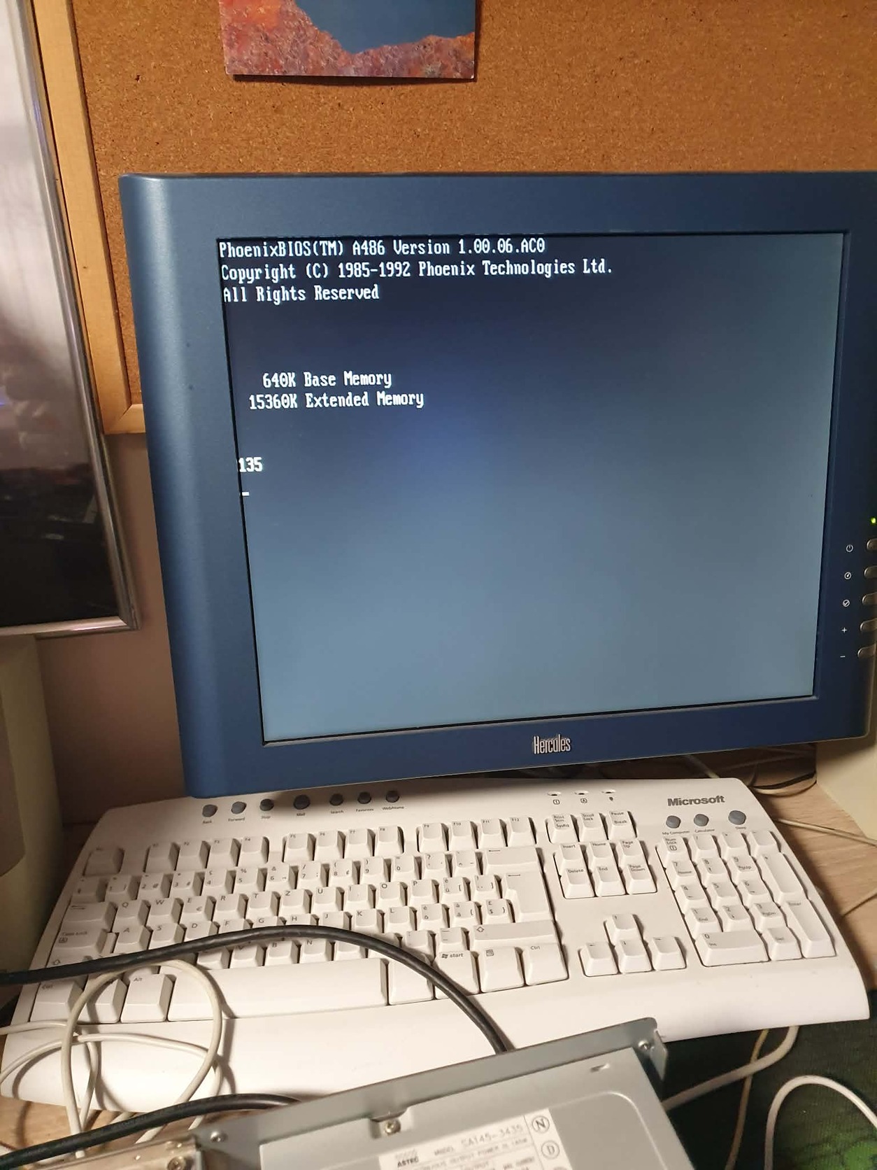 Retro Gateway 2000 486 SX 33 komplett pc - HardverApró