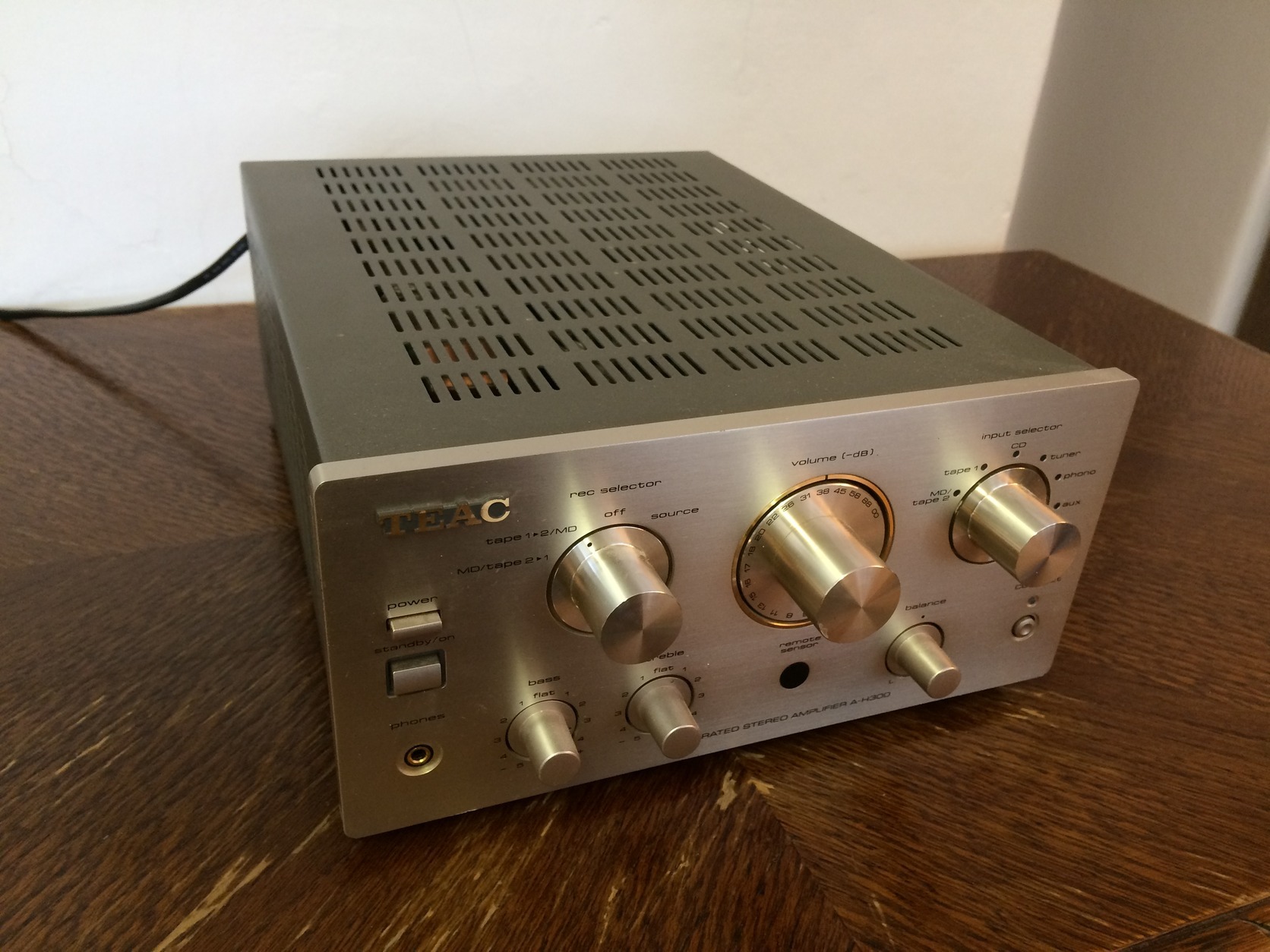 Teac A-H300 sztereo erősítő eladó! - HardverApró