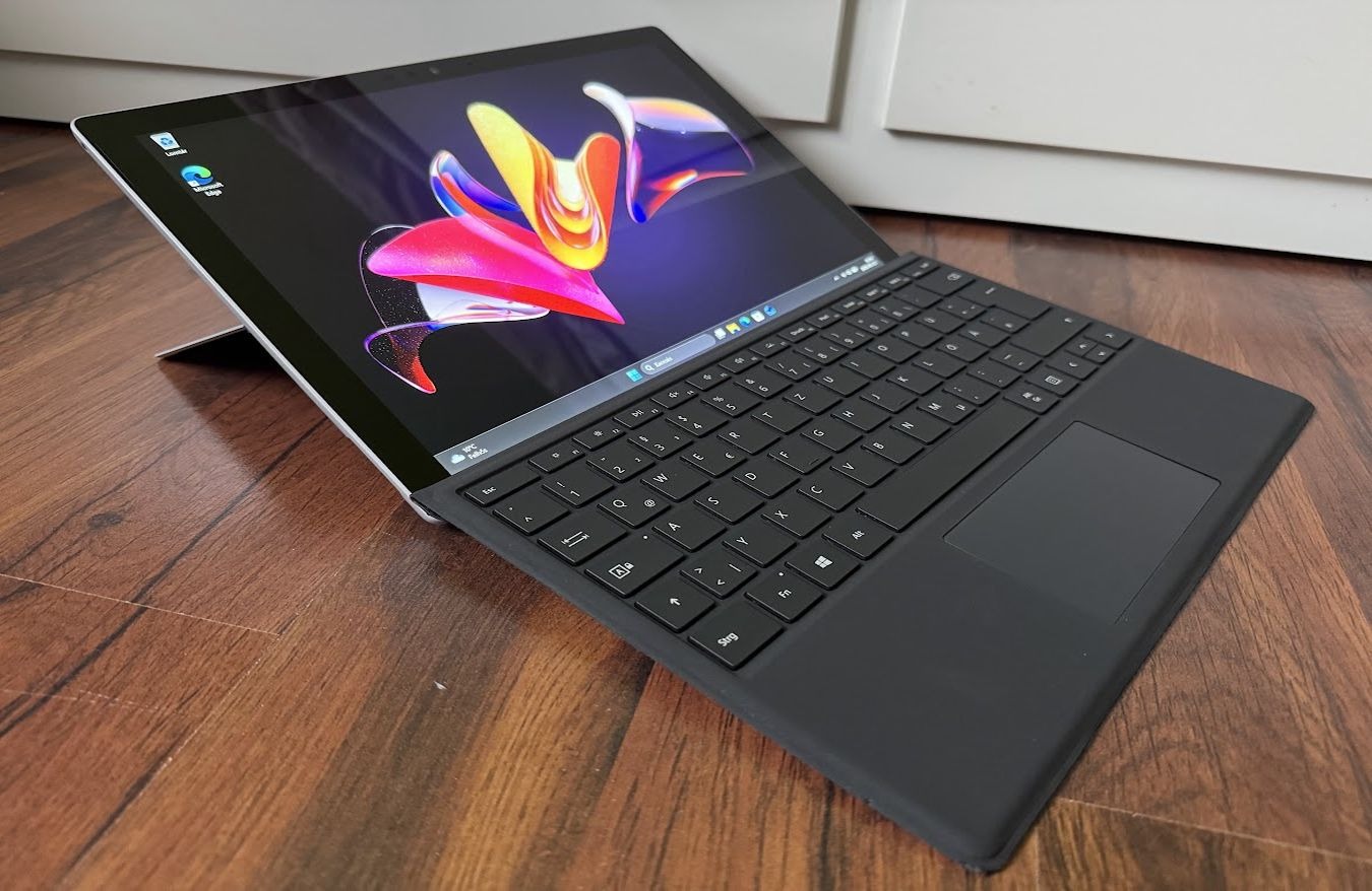 Microsoft Surface PRO 2in1 Szép! Win11/Ci5/2K/FHD/IPS/Gari - HardverApró